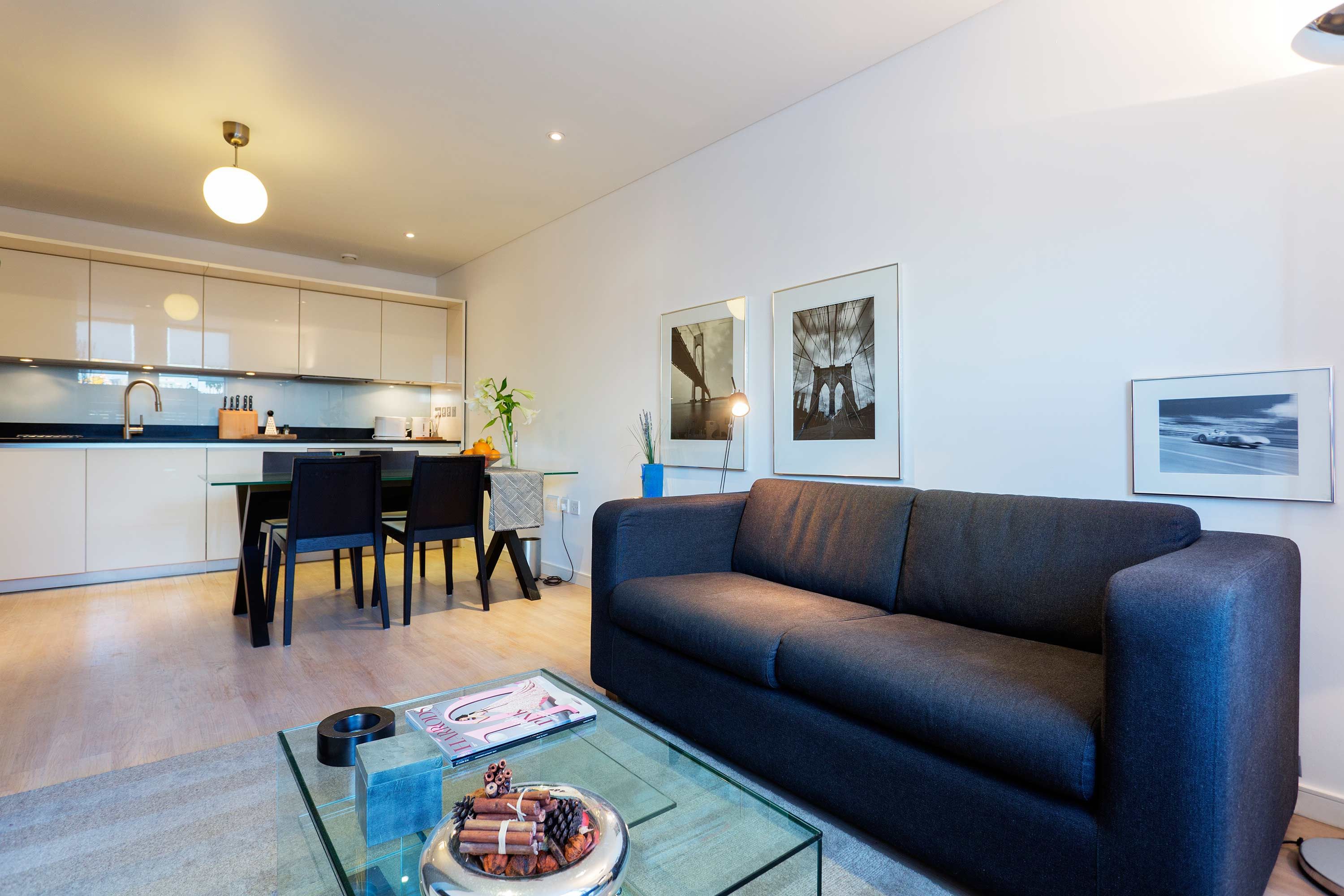 Zen By The Water Apartment, London - Marylebone