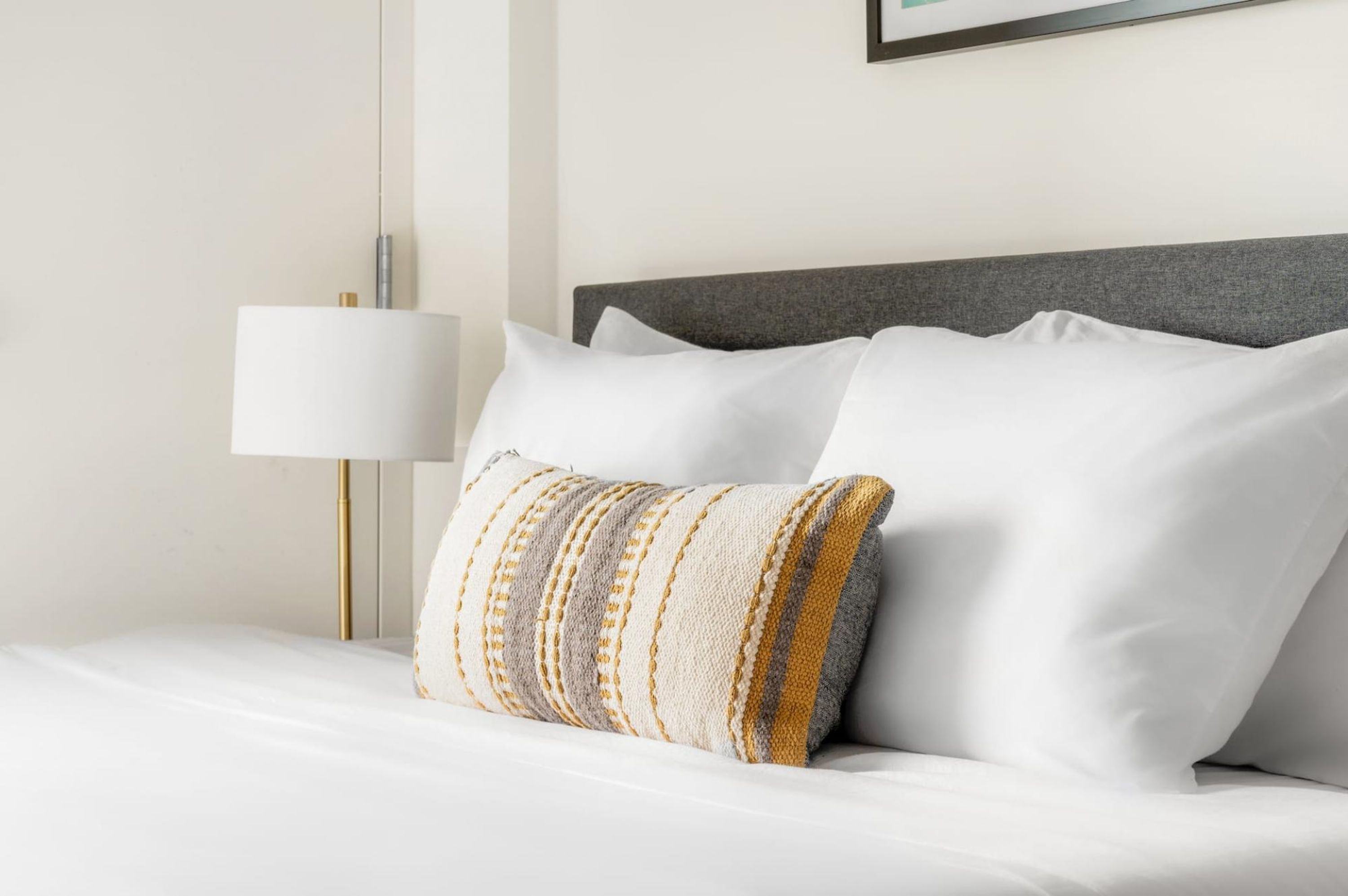 Chicago | Upscale Studio South Loop Apartment - Chicago, IL