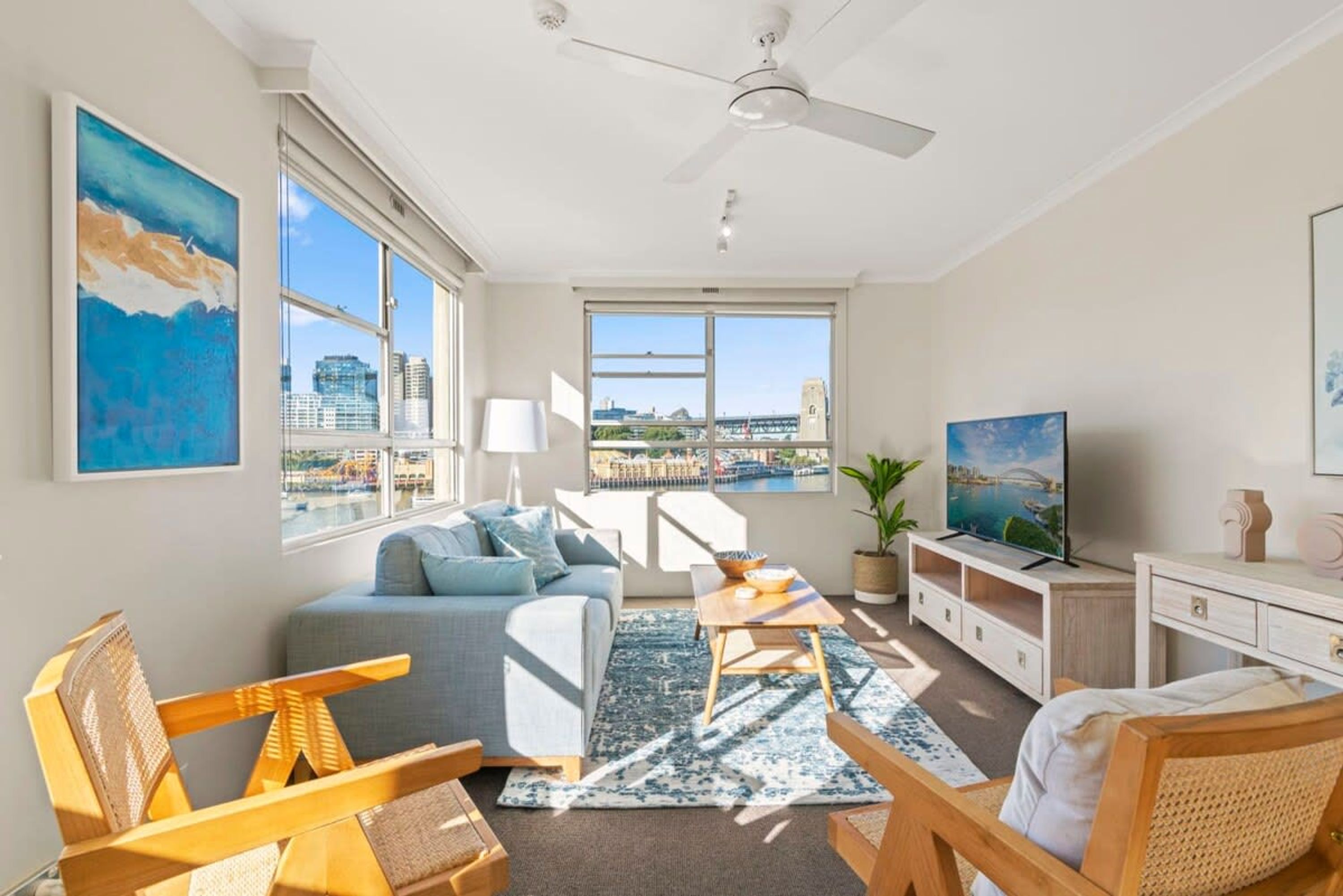 Harbourside #31 In Mcmahons Point - Sydney