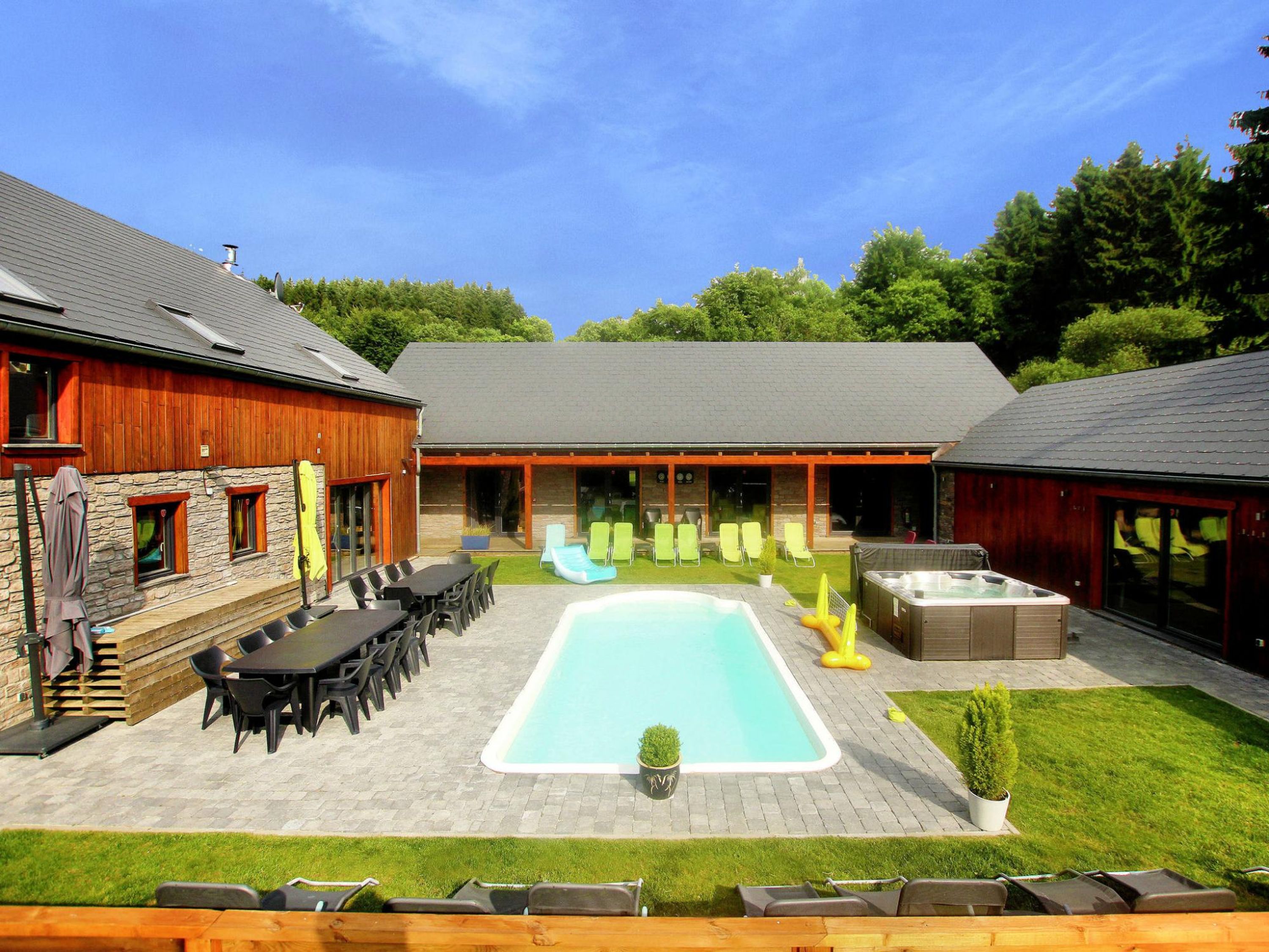Villa in Manhay with heated outdoor swimming pool and sauna