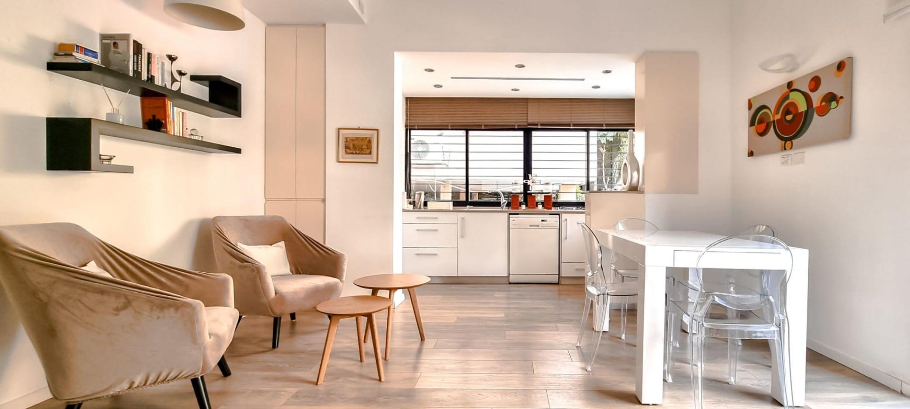 Rupin Nacre In Tel Aviv-yafo - Tel-Aviv