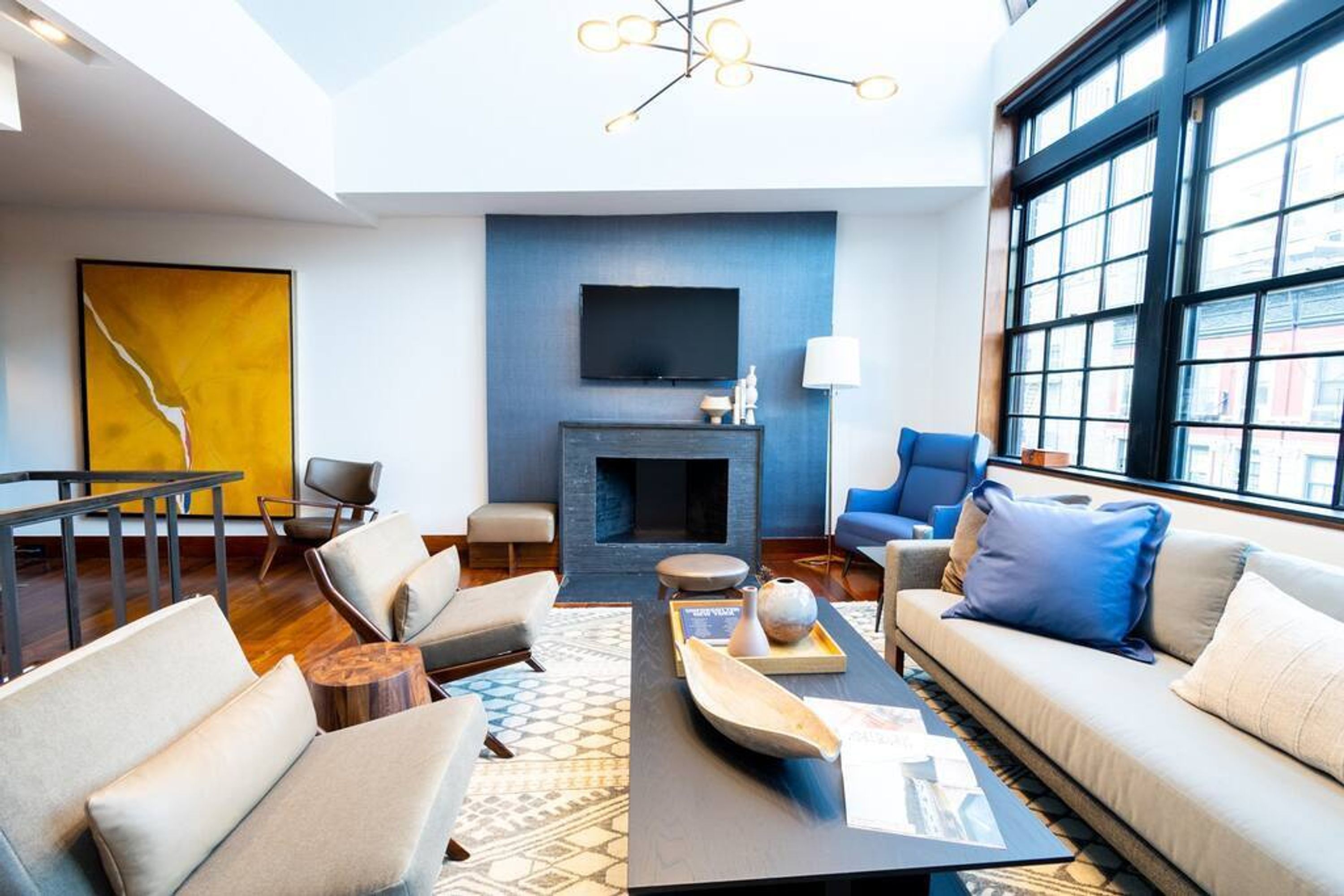 E10-3 Designer East Village 3br Triplex Townhouse - クイーンズ, NY