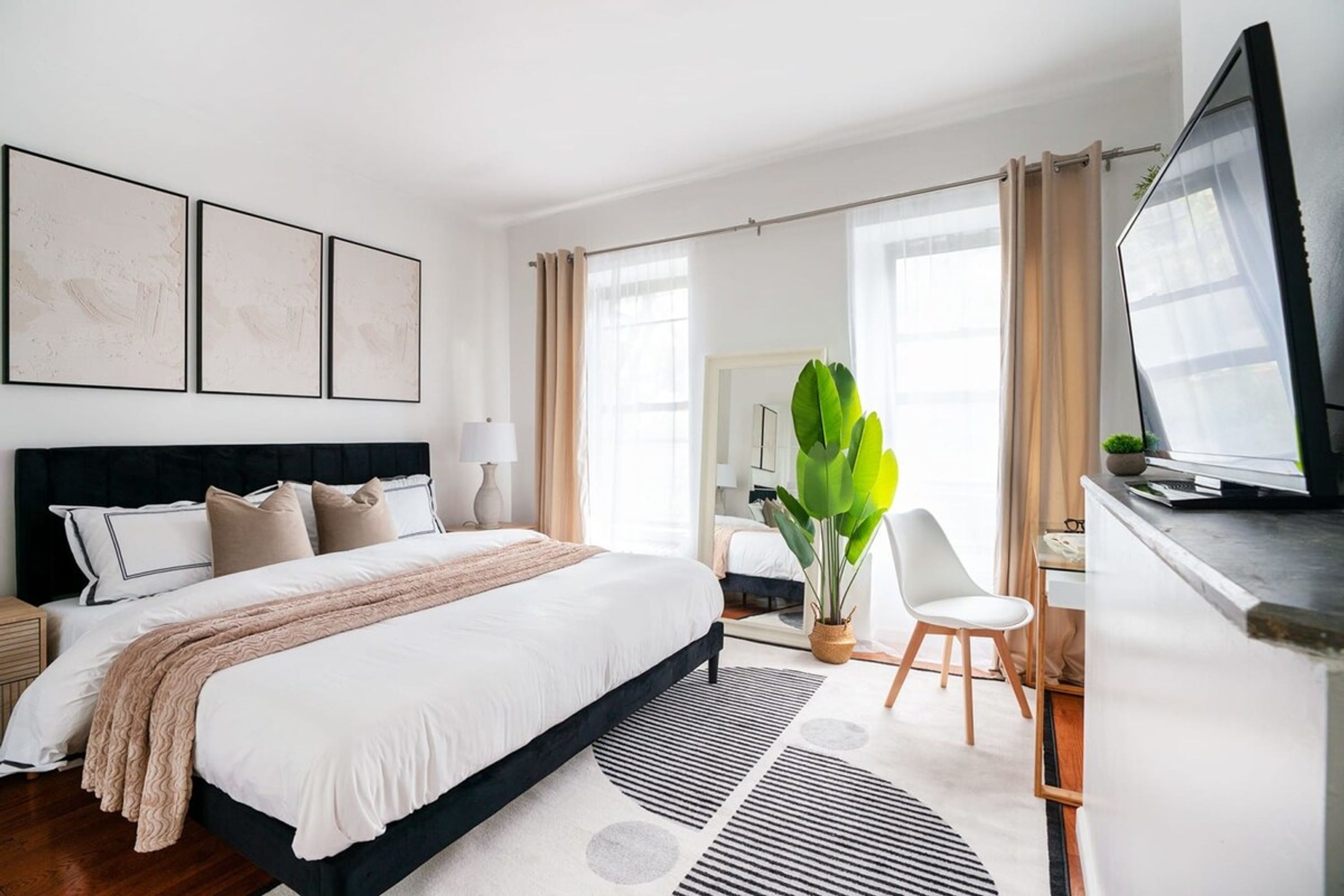 454-3e Prime Location 1br Newly Furnished - New York City