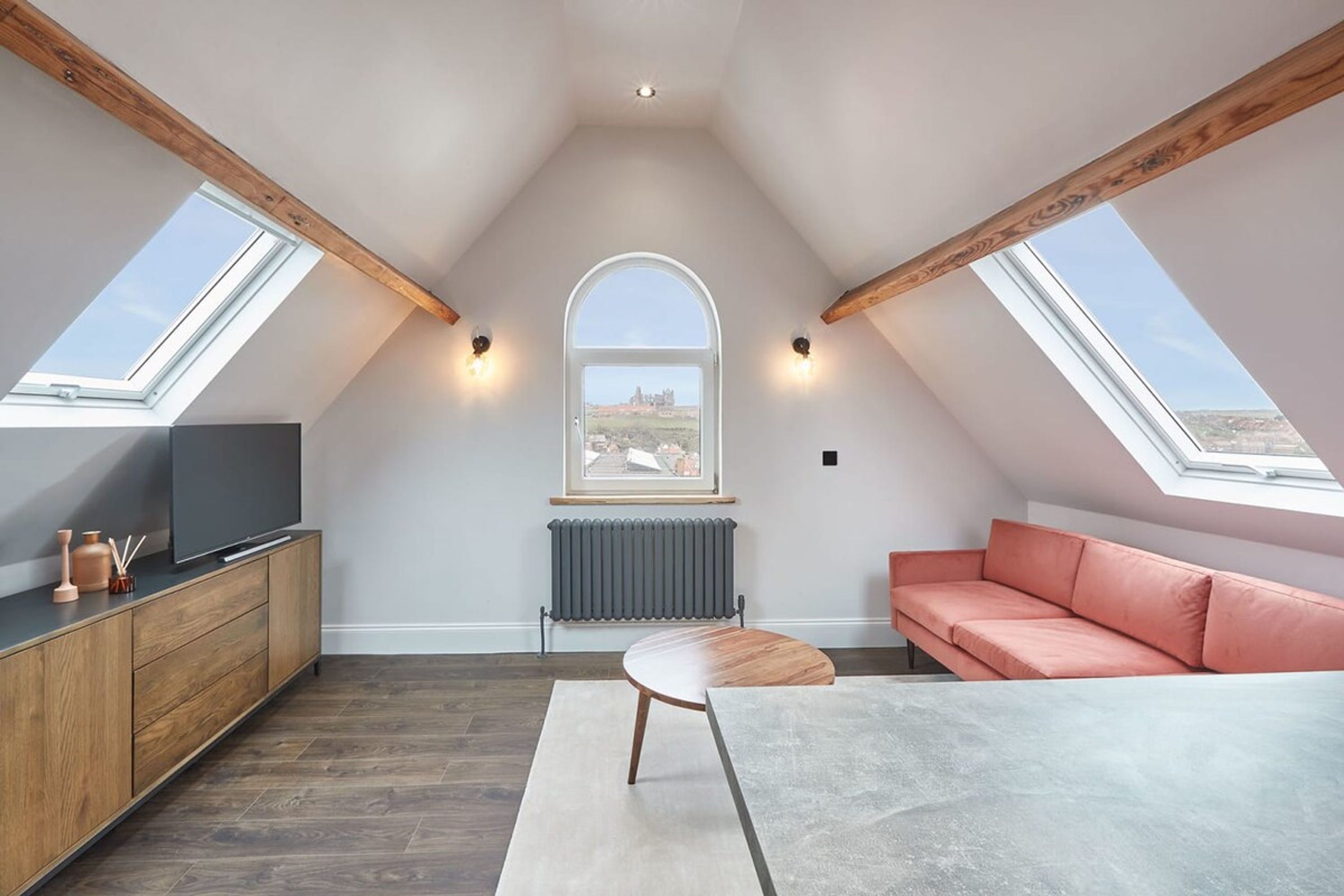 Host   Stay   The Loft   Skinner St - Whitby Beach