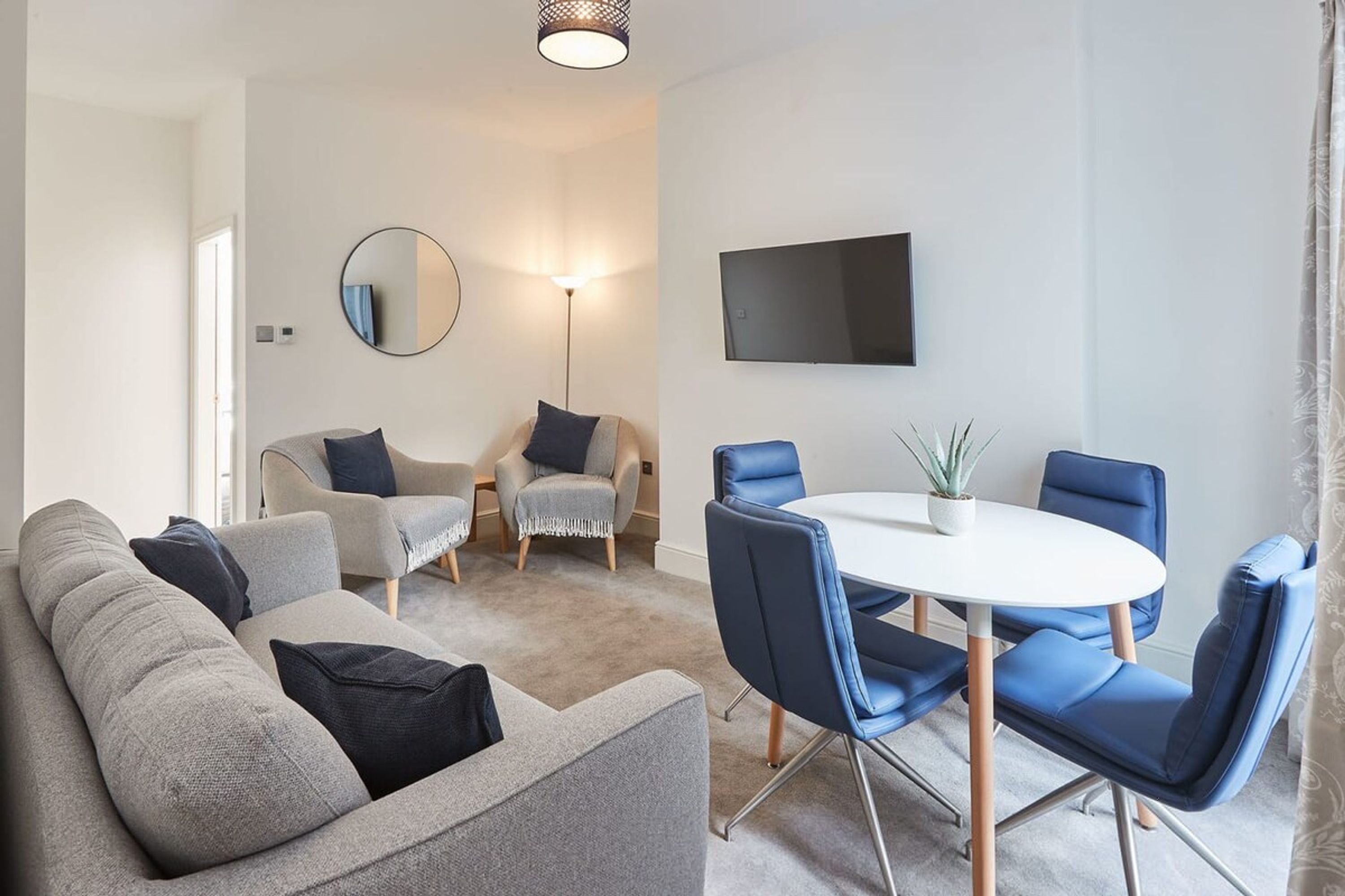 Host   Stay   Apartment 1  High Street - Gwynedd