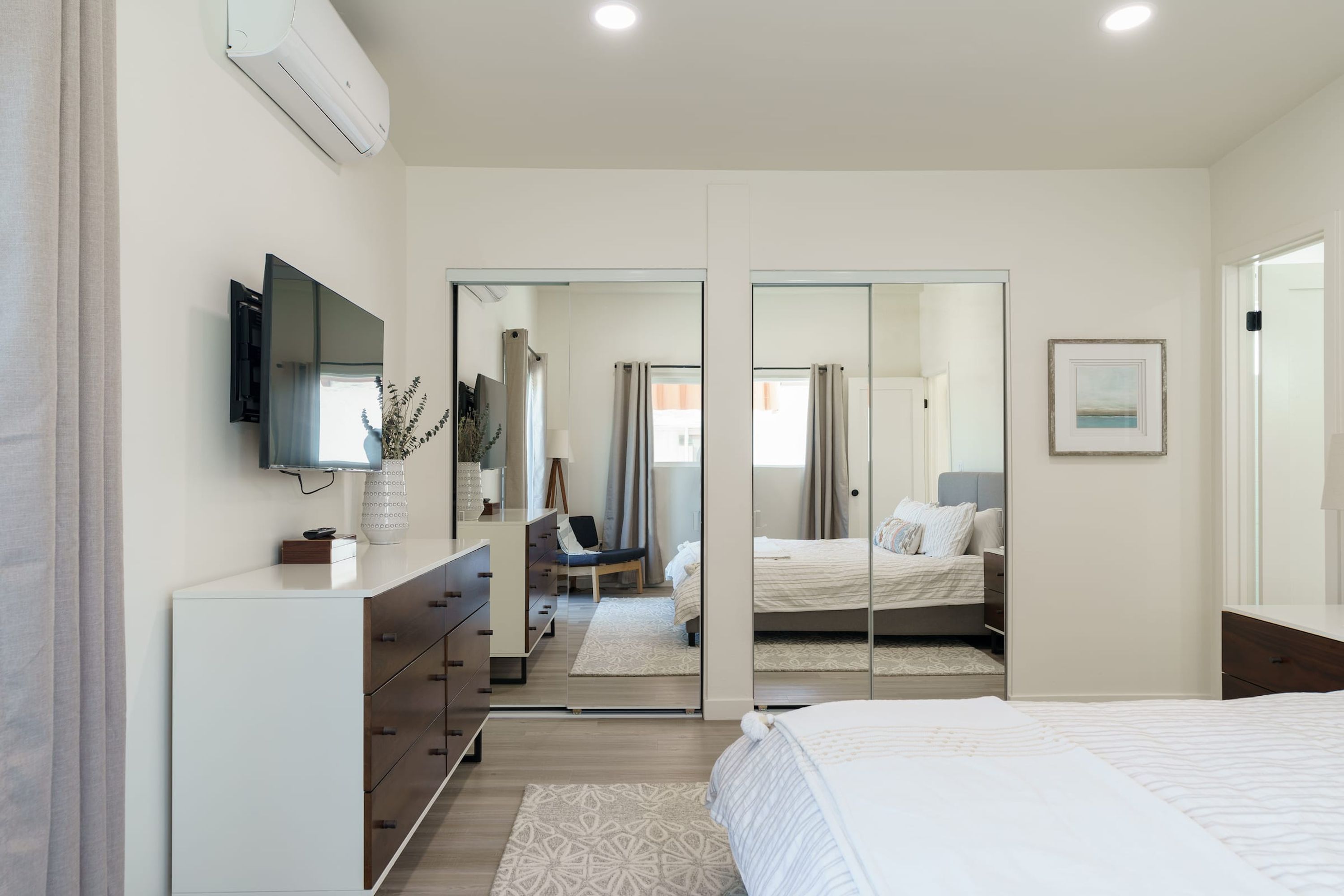 The Rosemont IV - La Jolla Ocean View Retreat