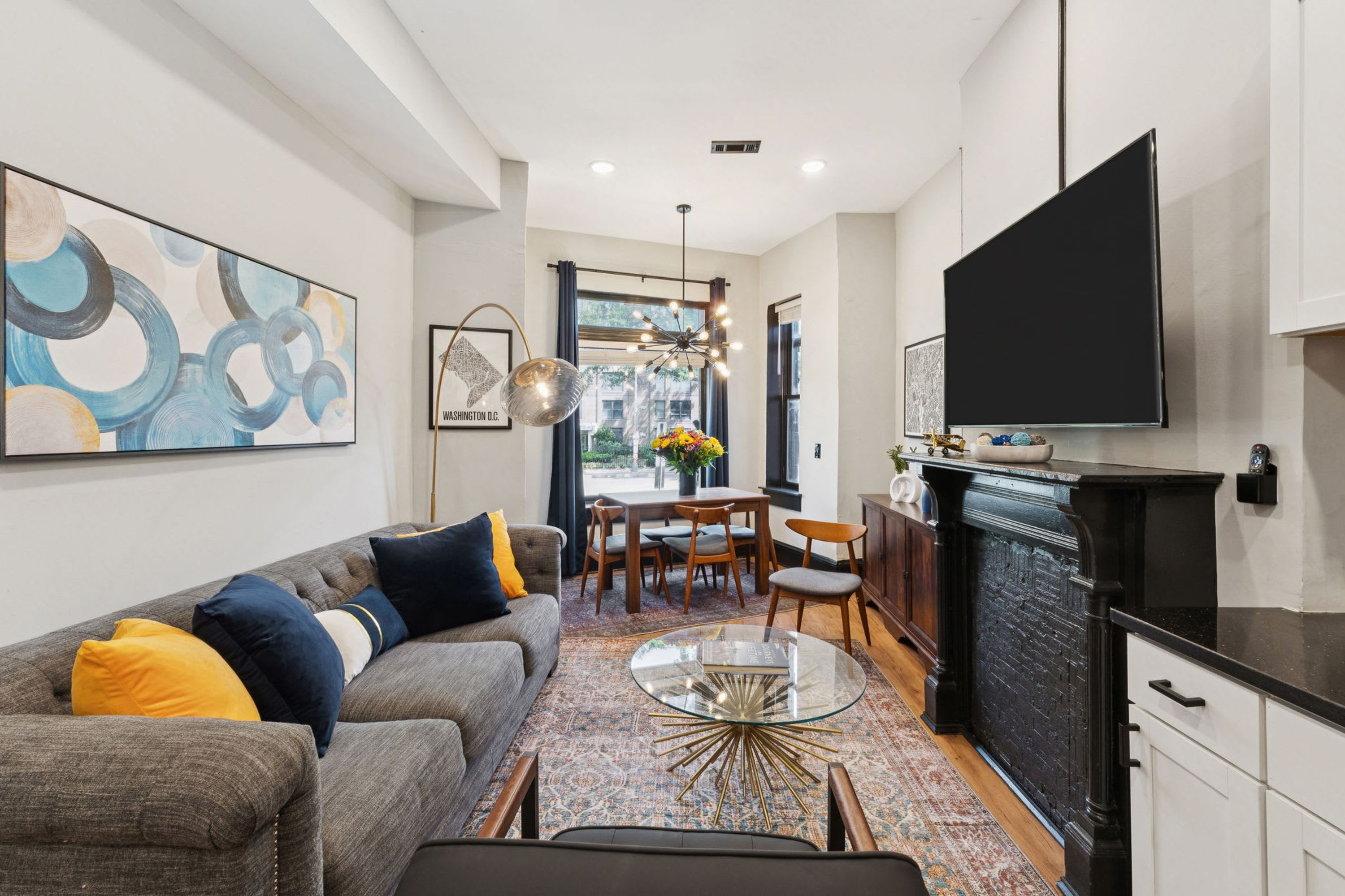 Historic Dc Gem  Spacious Rowhouse Private Patio - Bethesda, MD