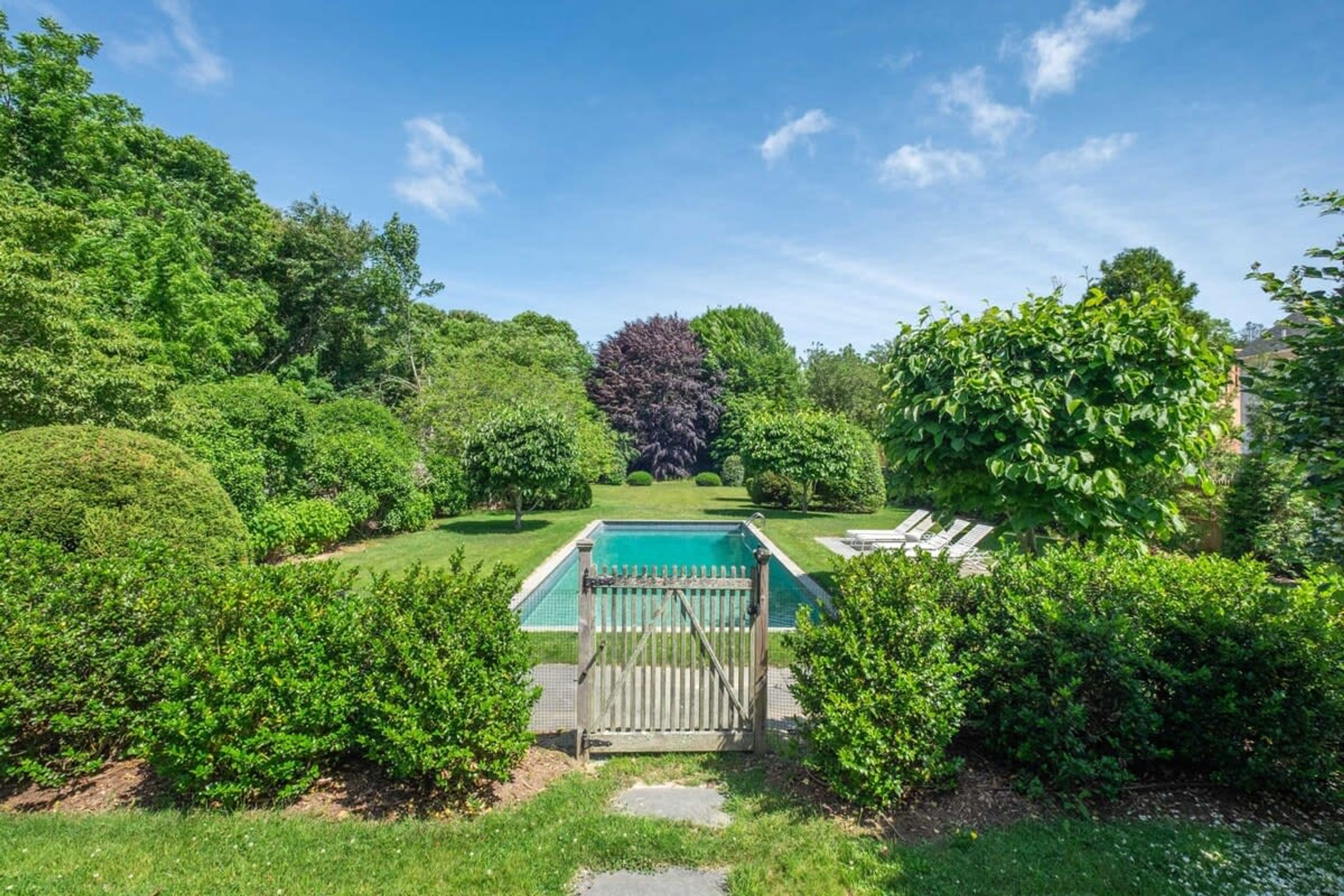 Heated Pool   Driftwood Cottage By Rovetravel - Long Island, NY