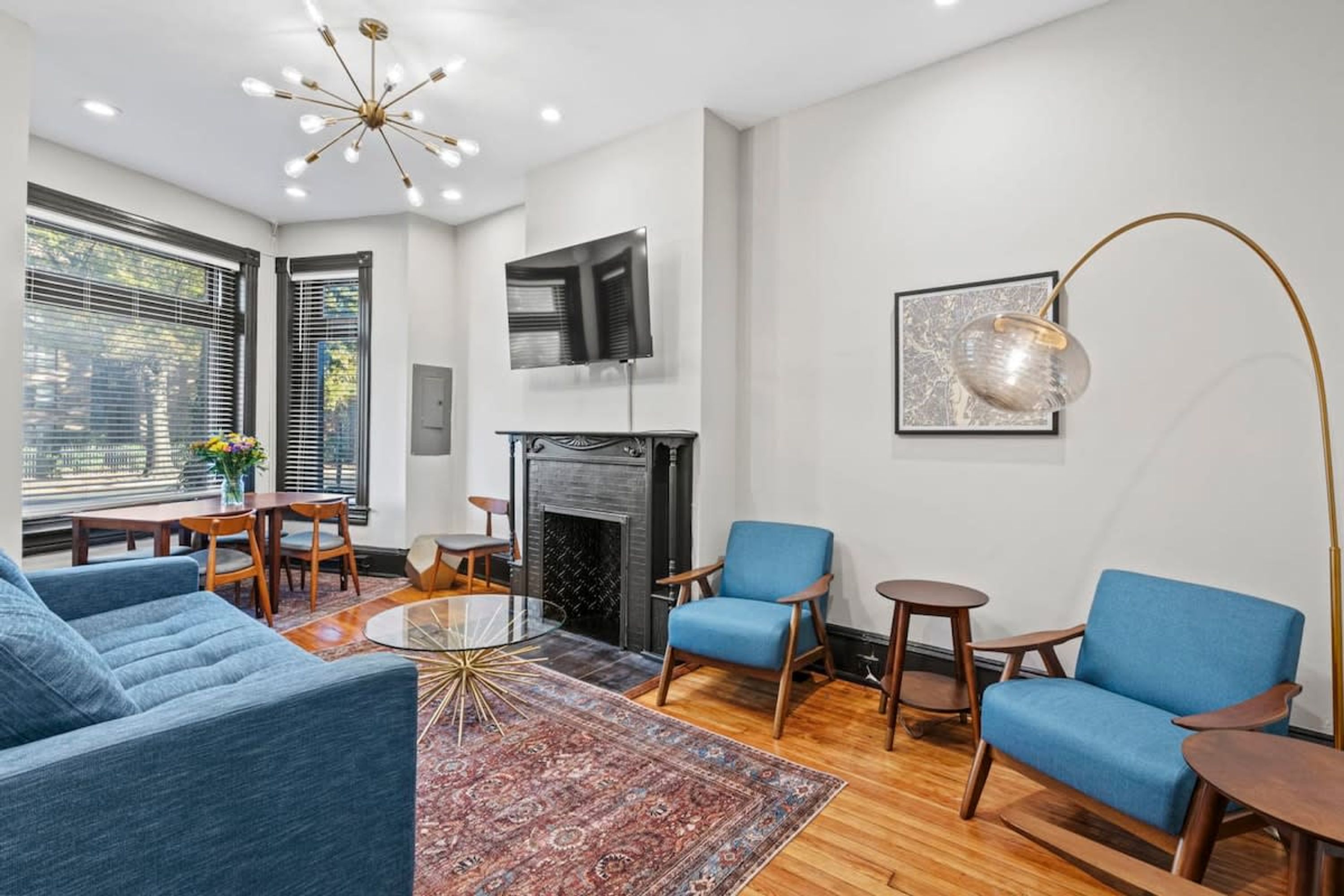 Spacious  Exclusive Dc Logan Circle Townhouse - Washington, D.C.