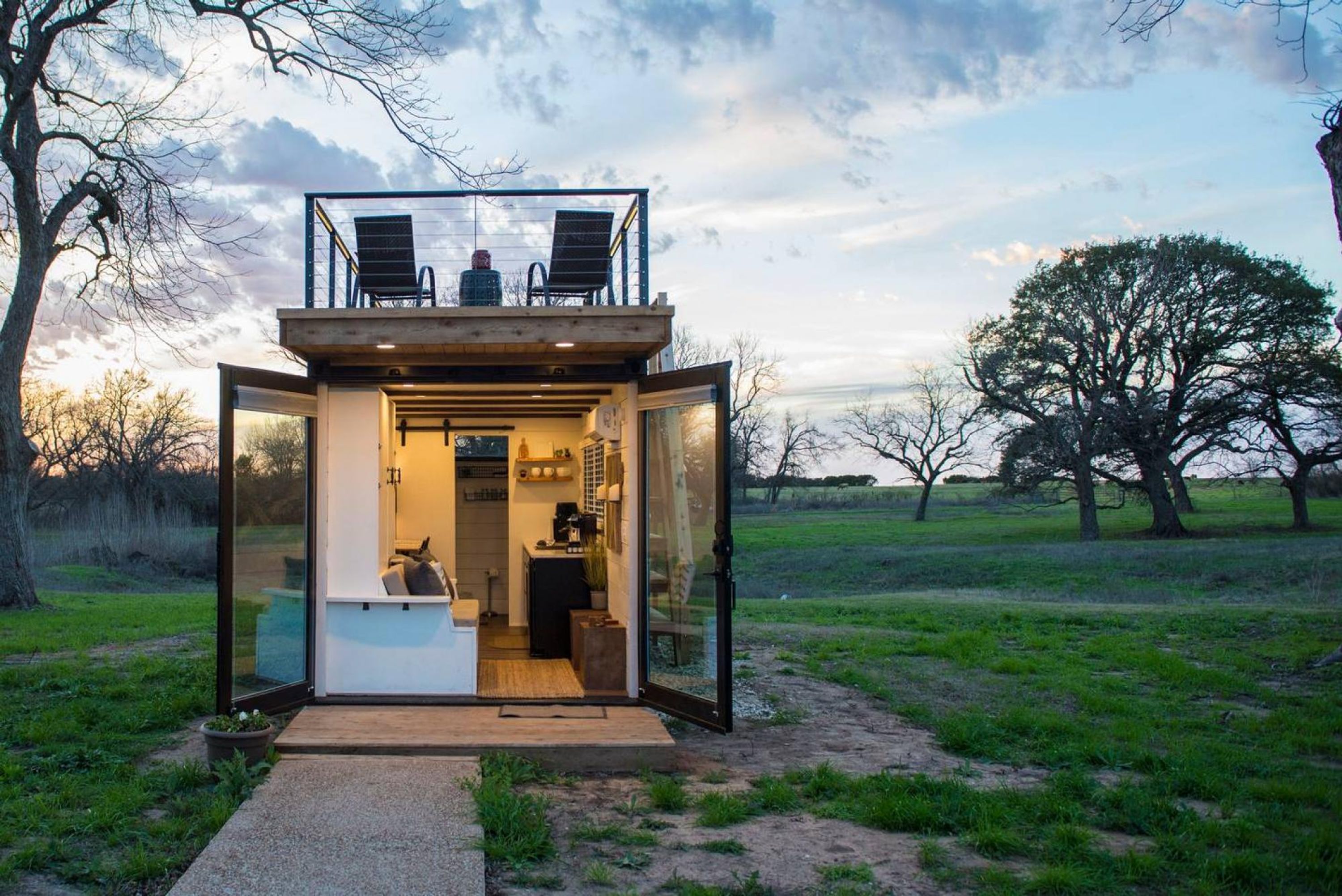 Stillwater House    Tiny Container Home 12 Min To Downtown Magnolia - 웨이코