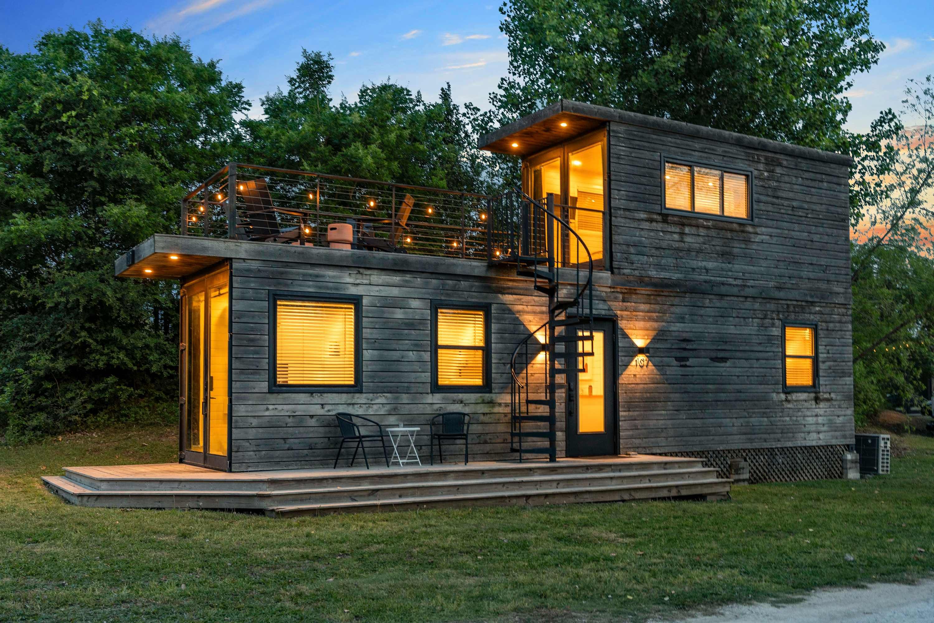 Cool River    Helm    Model Container Home 12 Minutes To Magnolia Baylor - Texas