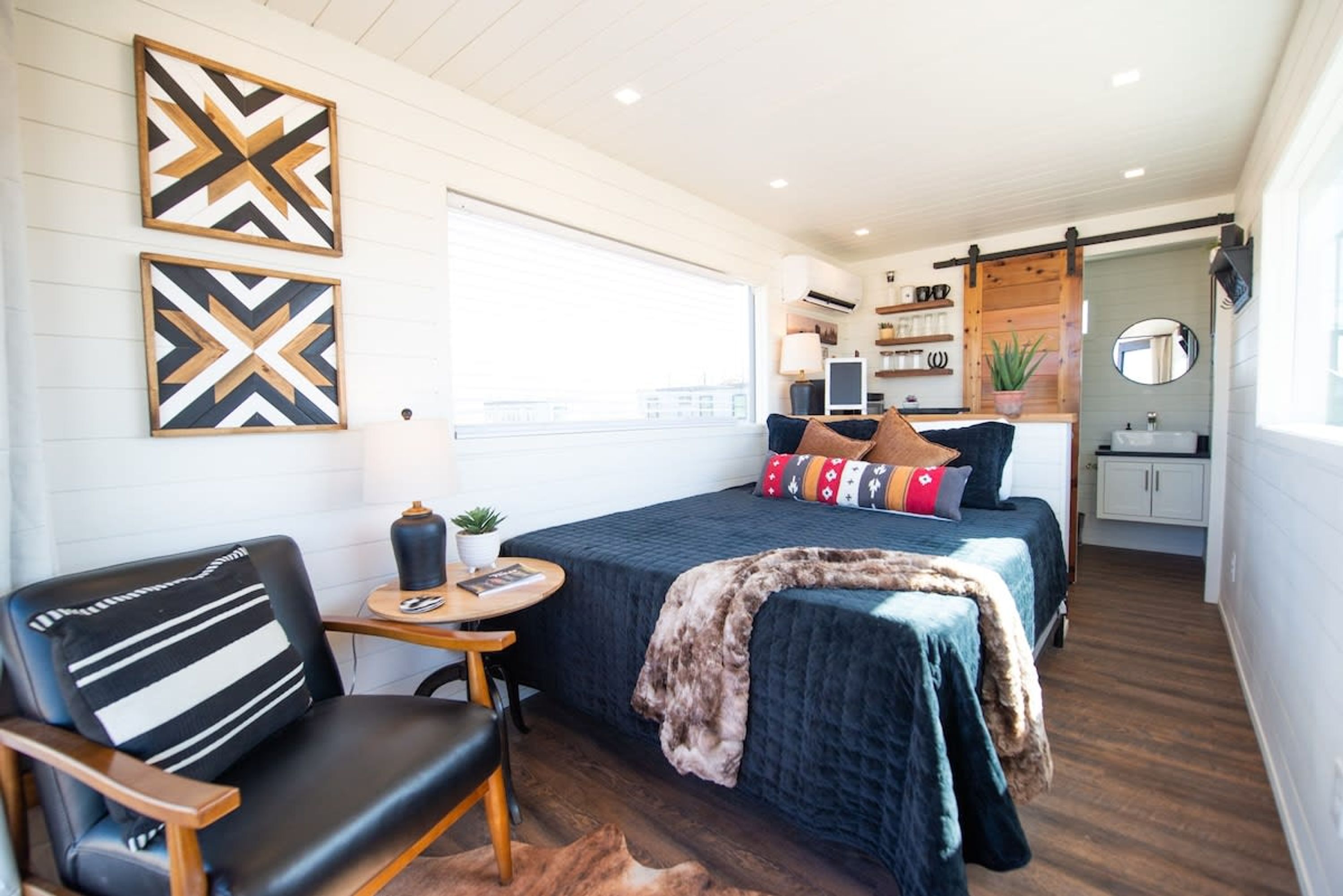 New     The Buffalo   -Shipping Container In Alpine - Alpine, TX