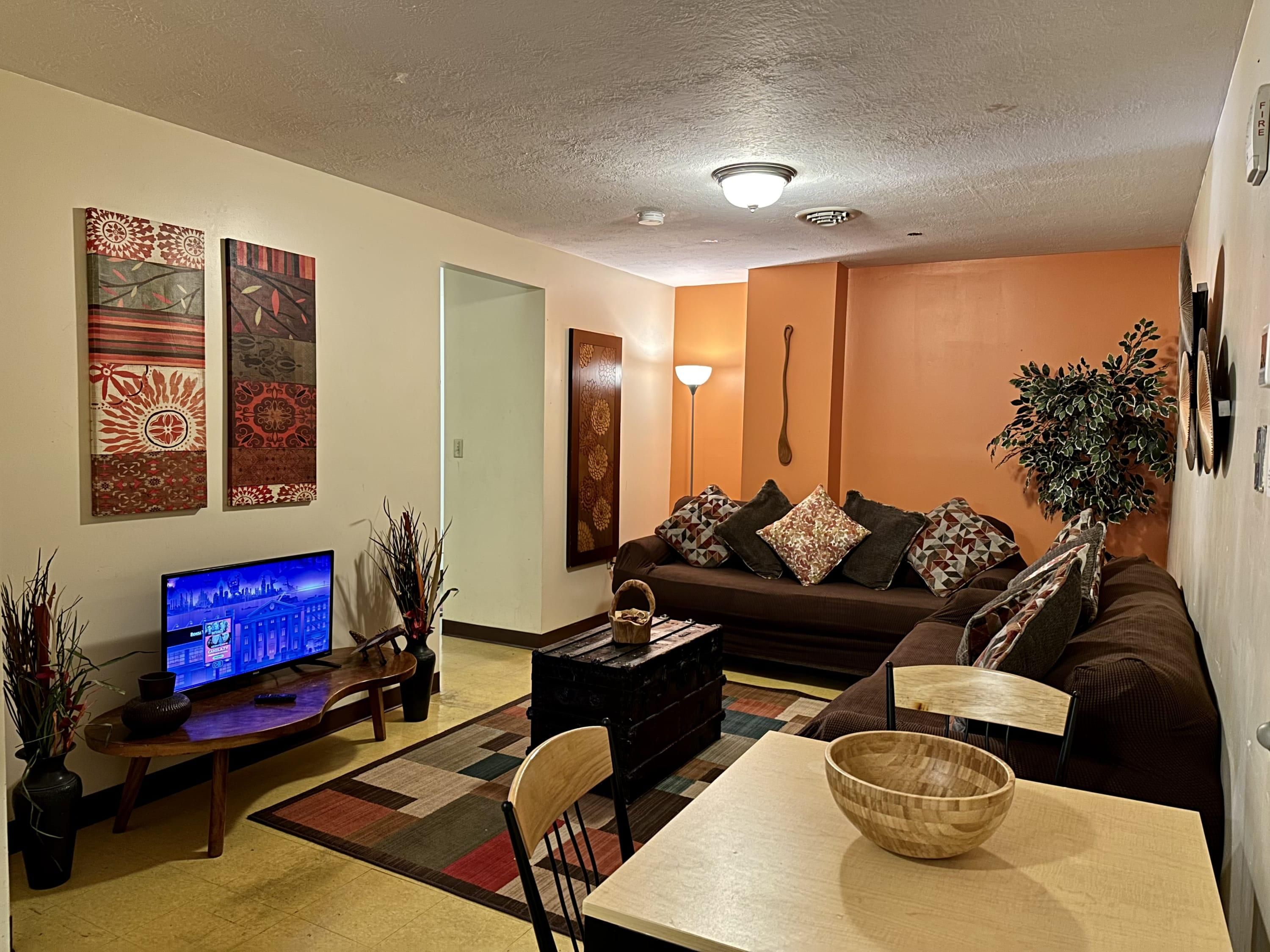 6 Beds   Downtown Apt   Very Quick Walk Everywhere - Pittsburgh, PA