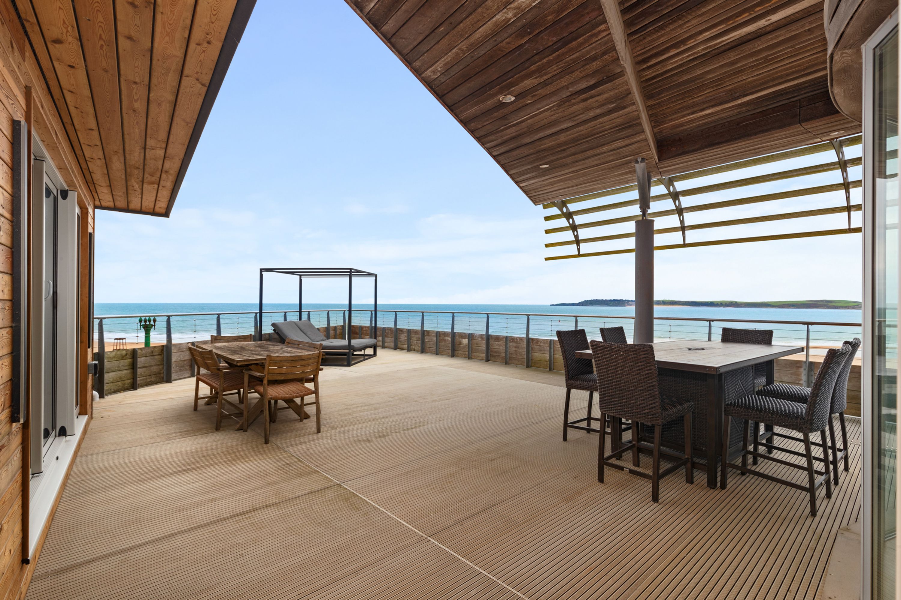 Sea Breeze - Spectacular Sea Views - Tenby