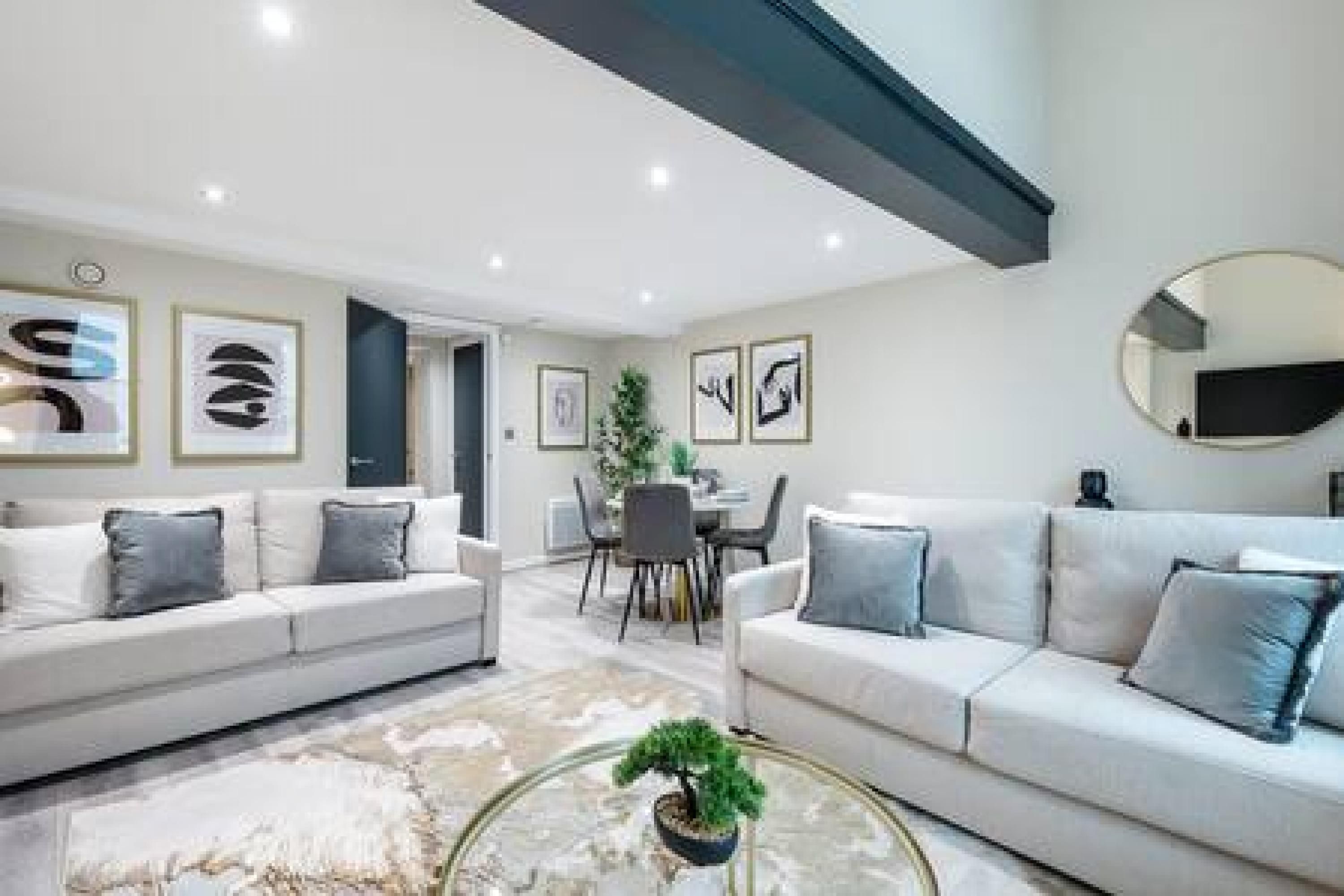 Host   Stay   Halifax House Living - Liverpool