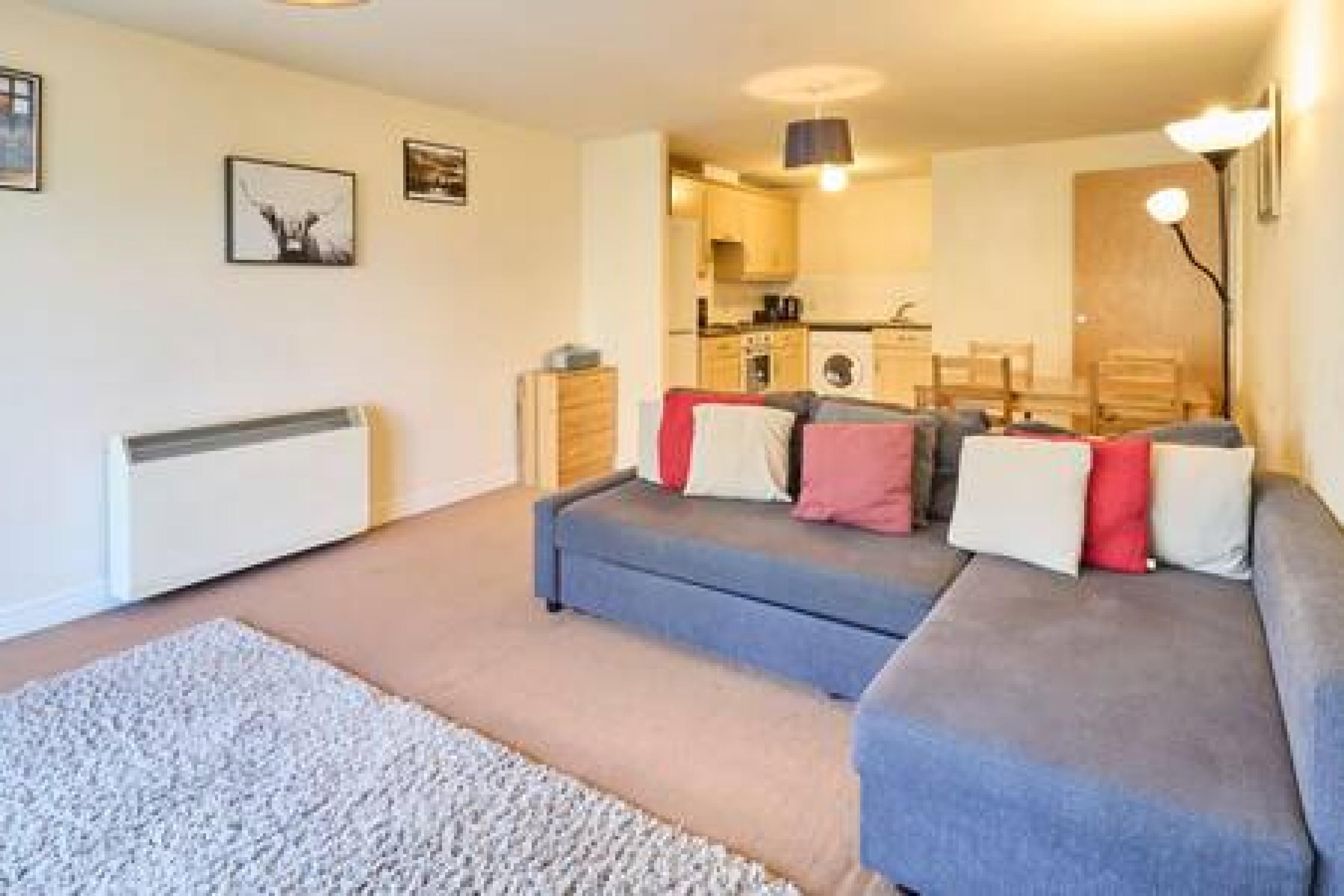 Host   Stay   Bingley Court - Isle of Sheppey