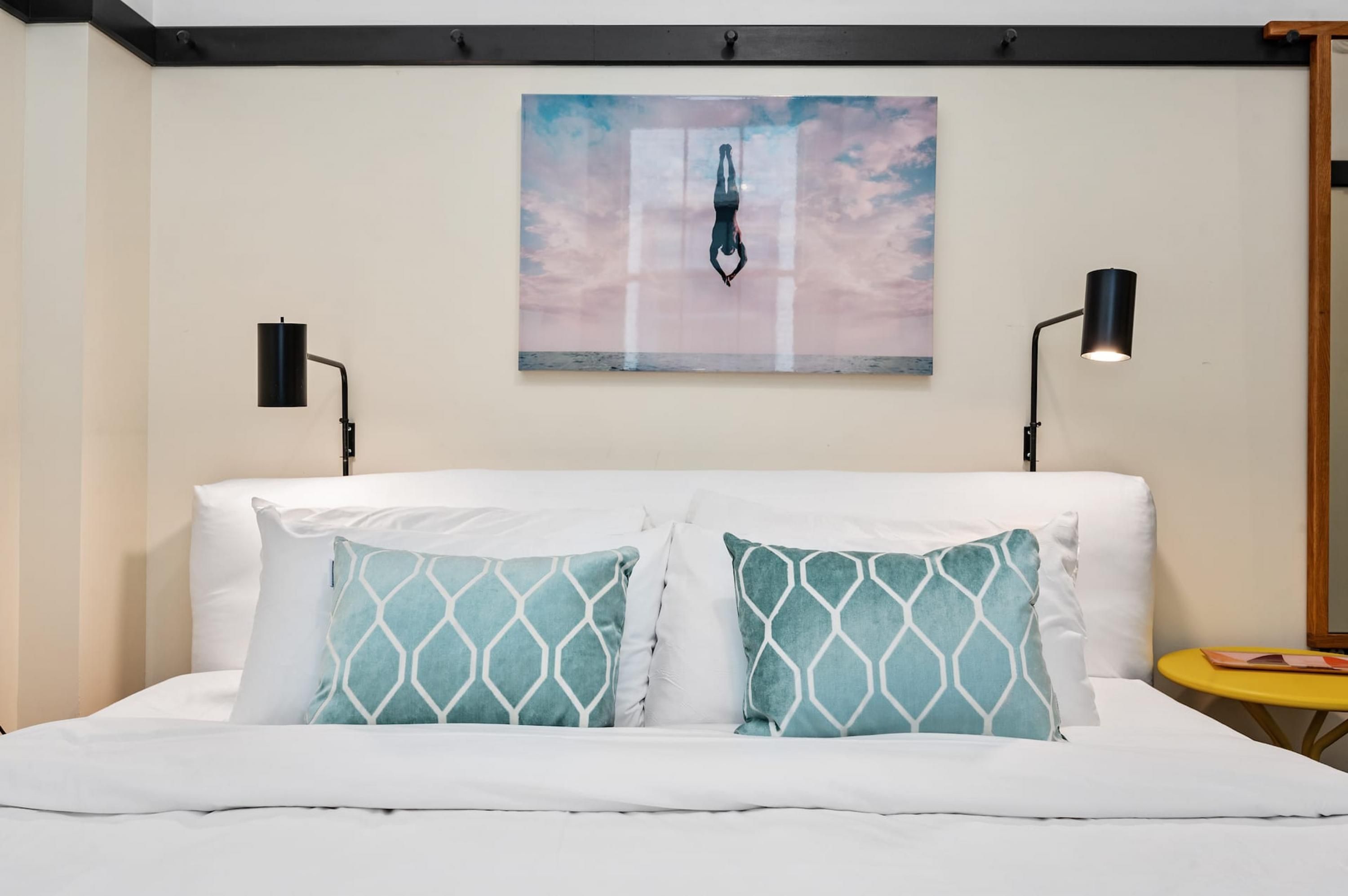 Kasa | Atrium Studio In East Liberty Neighborhood | The Maverick - Pittsburgh
