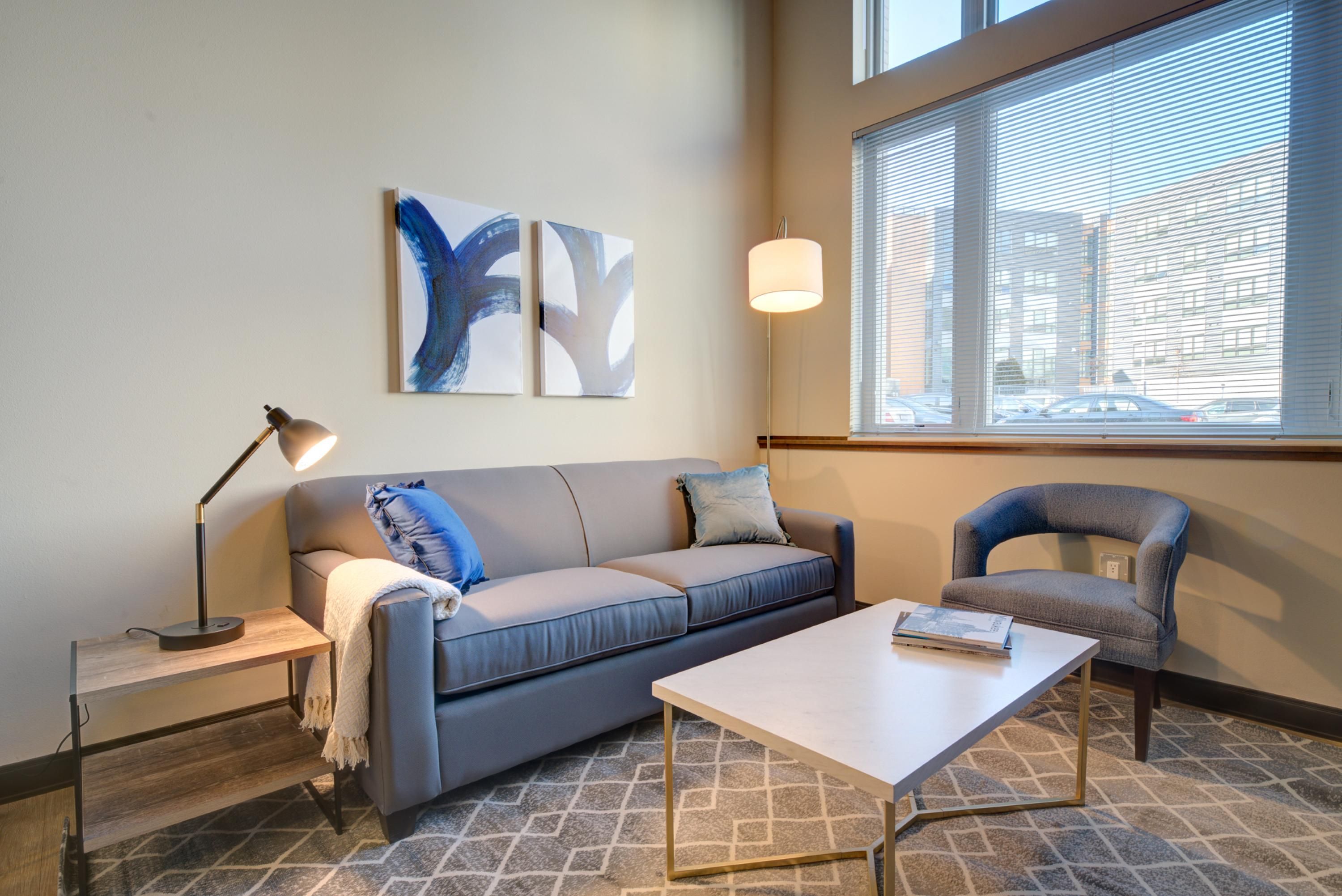 Kasa | Relax In Your Spacious 1bd, Pet Friendly | Milwaukee - Milwaukee, WI