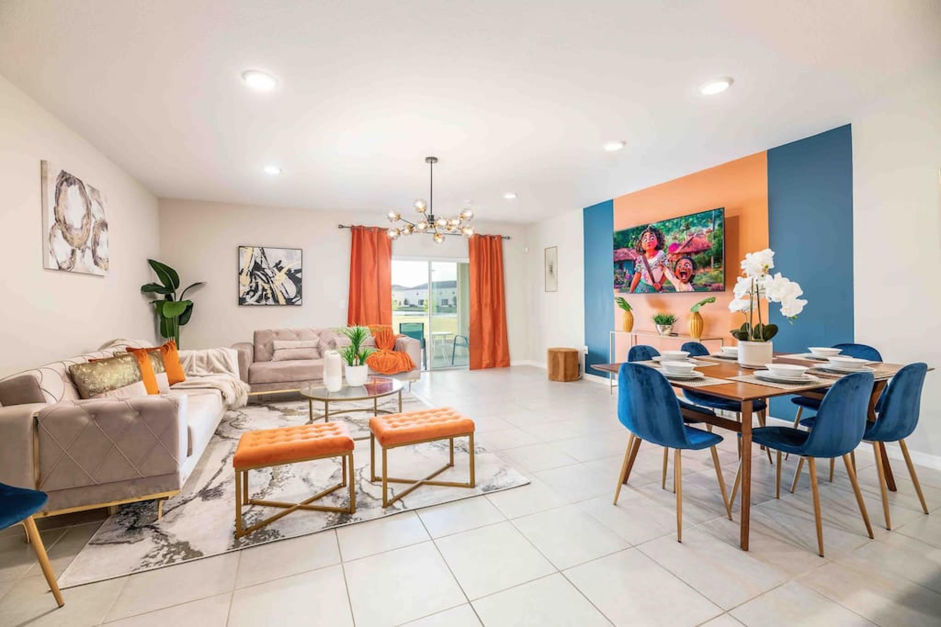 Designer Decorated-3 Bedroom Near Disney - Kissimmee, FL