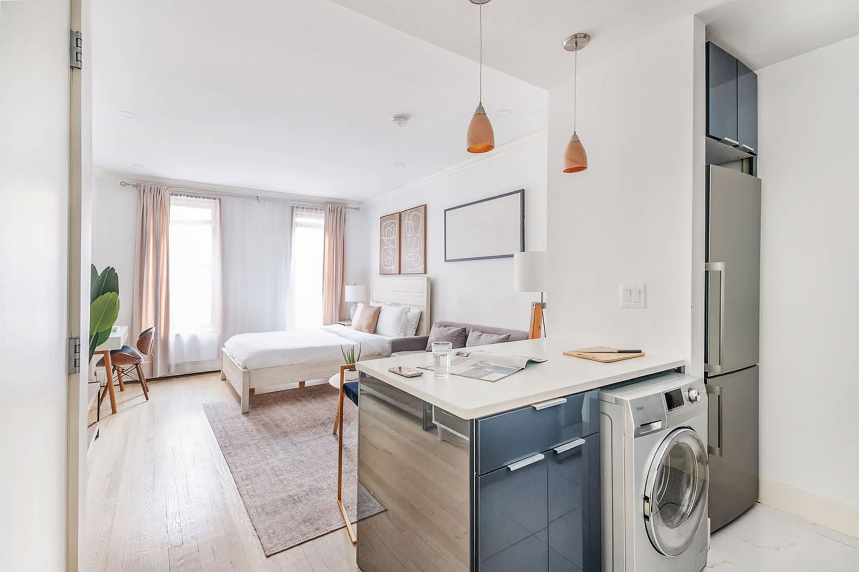 1597-2  Luxury Upper East Side Studio W&d - Manhattan, NY