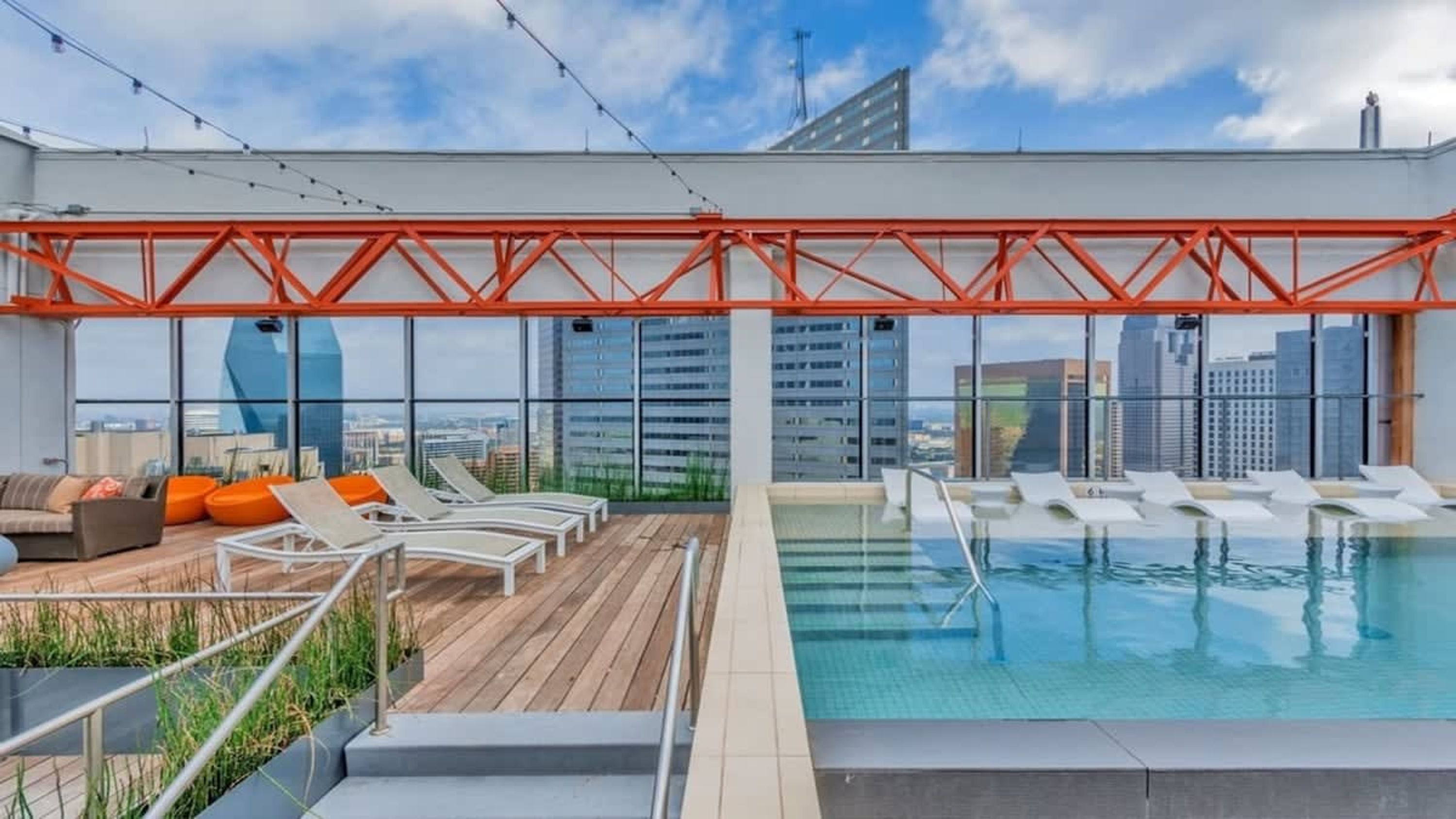 16th Fl Bold Cozysuites W Pool  Gym  Roof  1 - Dallas, TX