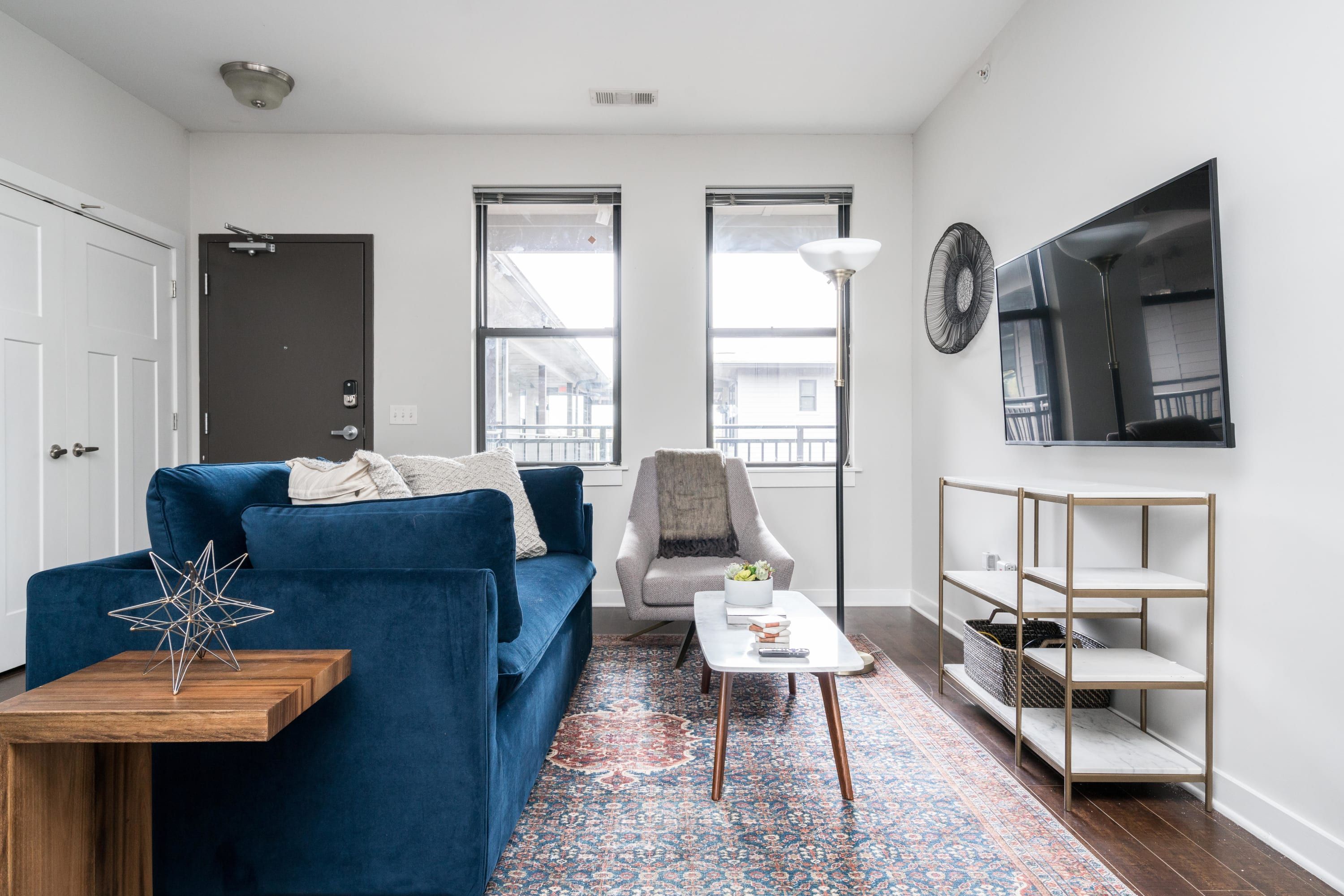 Cozysuites Music Row Elegant 1br W  Free Parking - Nashville, TN