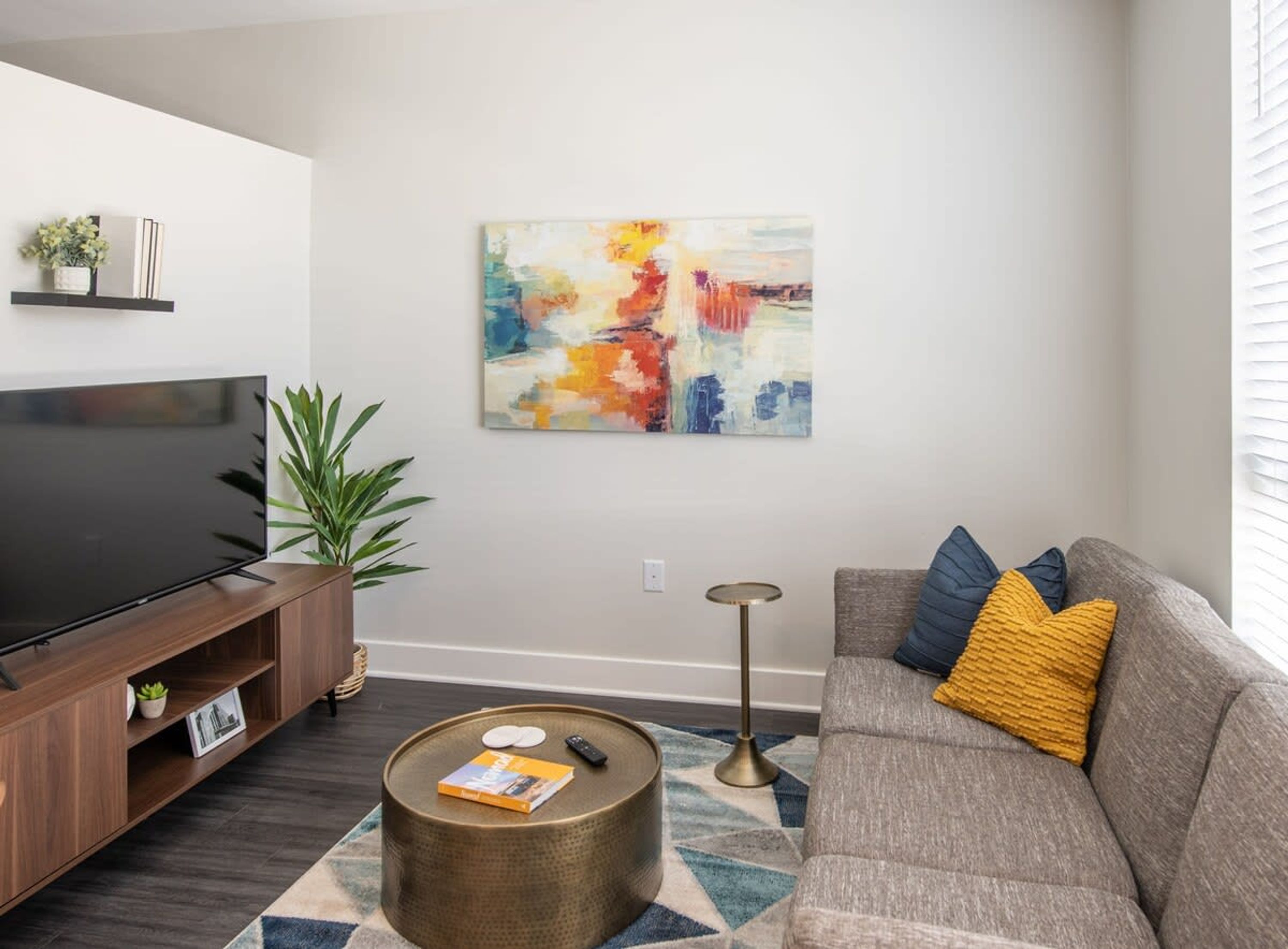 Cozysuites L Modern 1br In Downtown Cincinnati - 卡溫頓