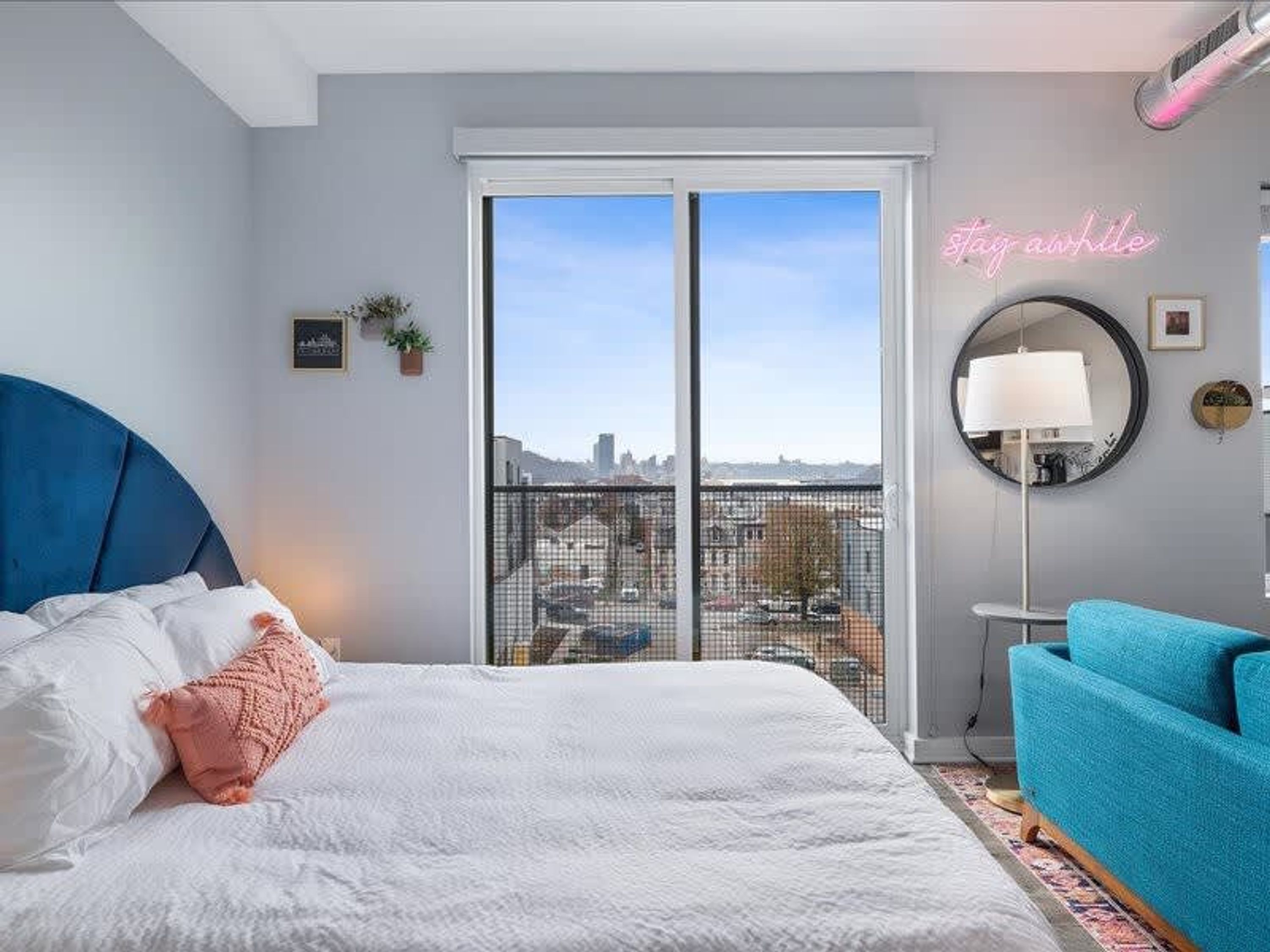 Cozysuites   Lavish Sdo  Lawrenceville - Pittsburgh, PA