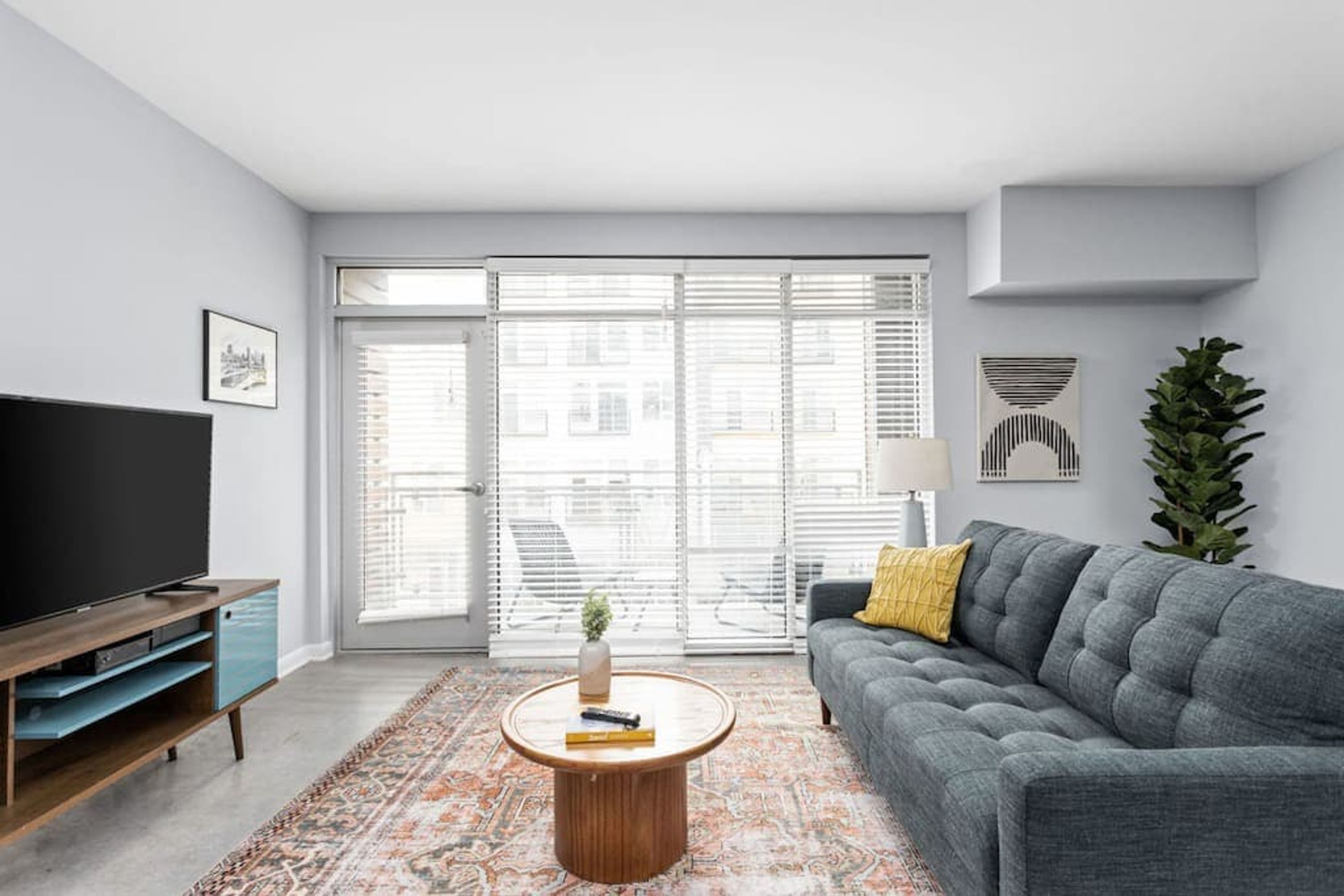 Indy Monument Circle  Dream 1br In Cozysuites - Indianapolis, IN