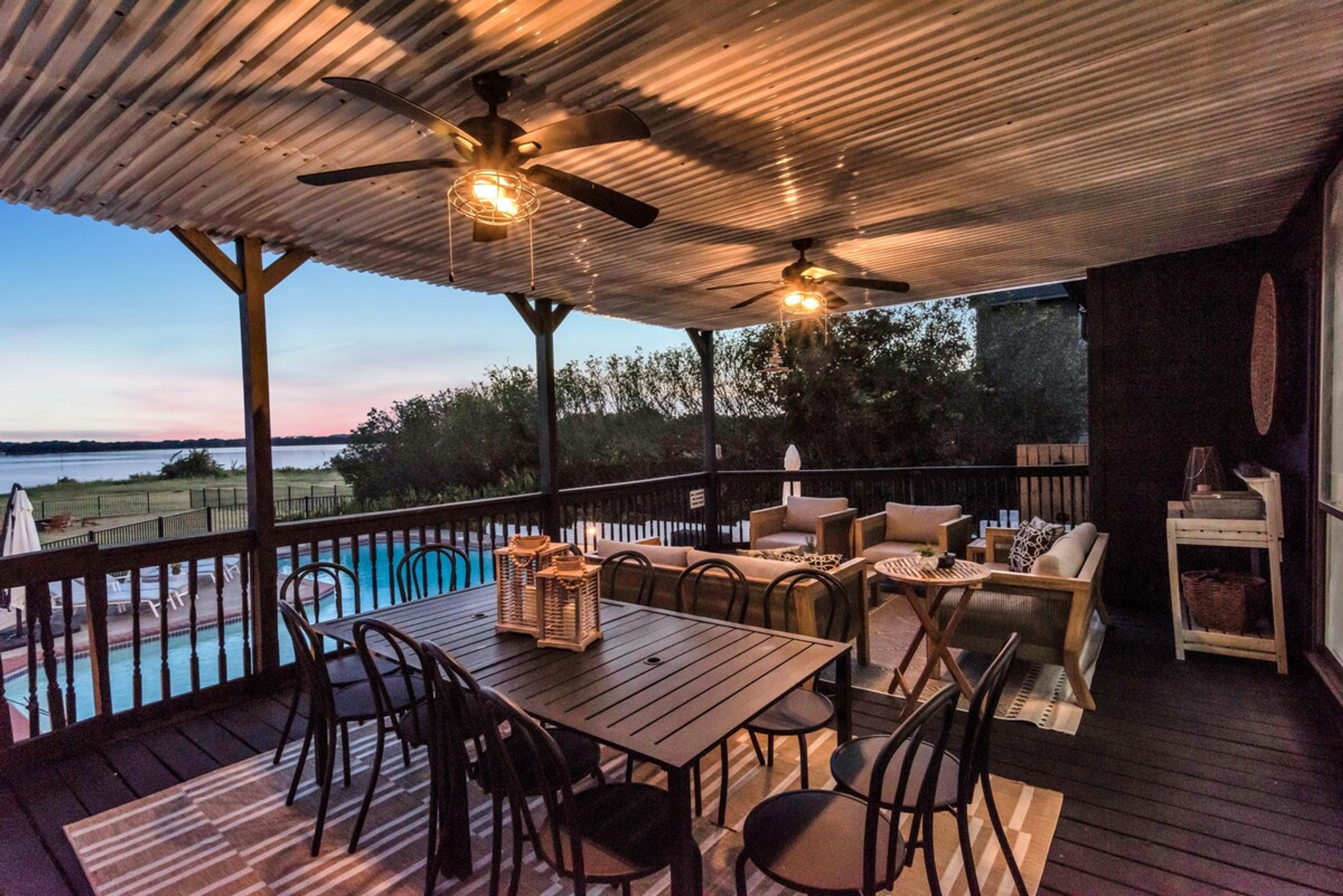 Magnificent 6br/4.5b Home Pool, Hot Tub, Game Room -12 Guests - Dallas, TX