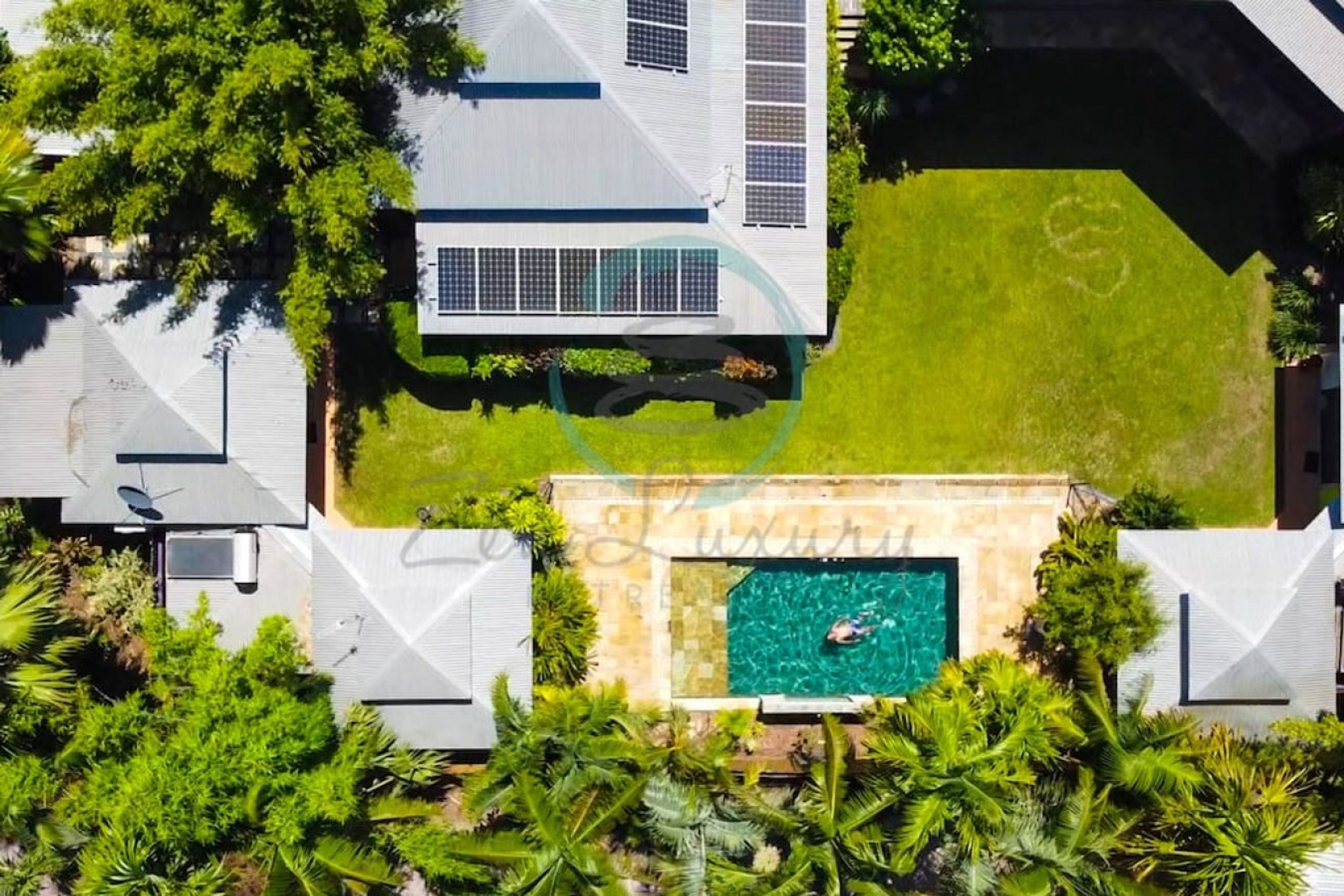 Zenhouse Bali: Pool ~ Garden ~ Massive Grounds - Darwin