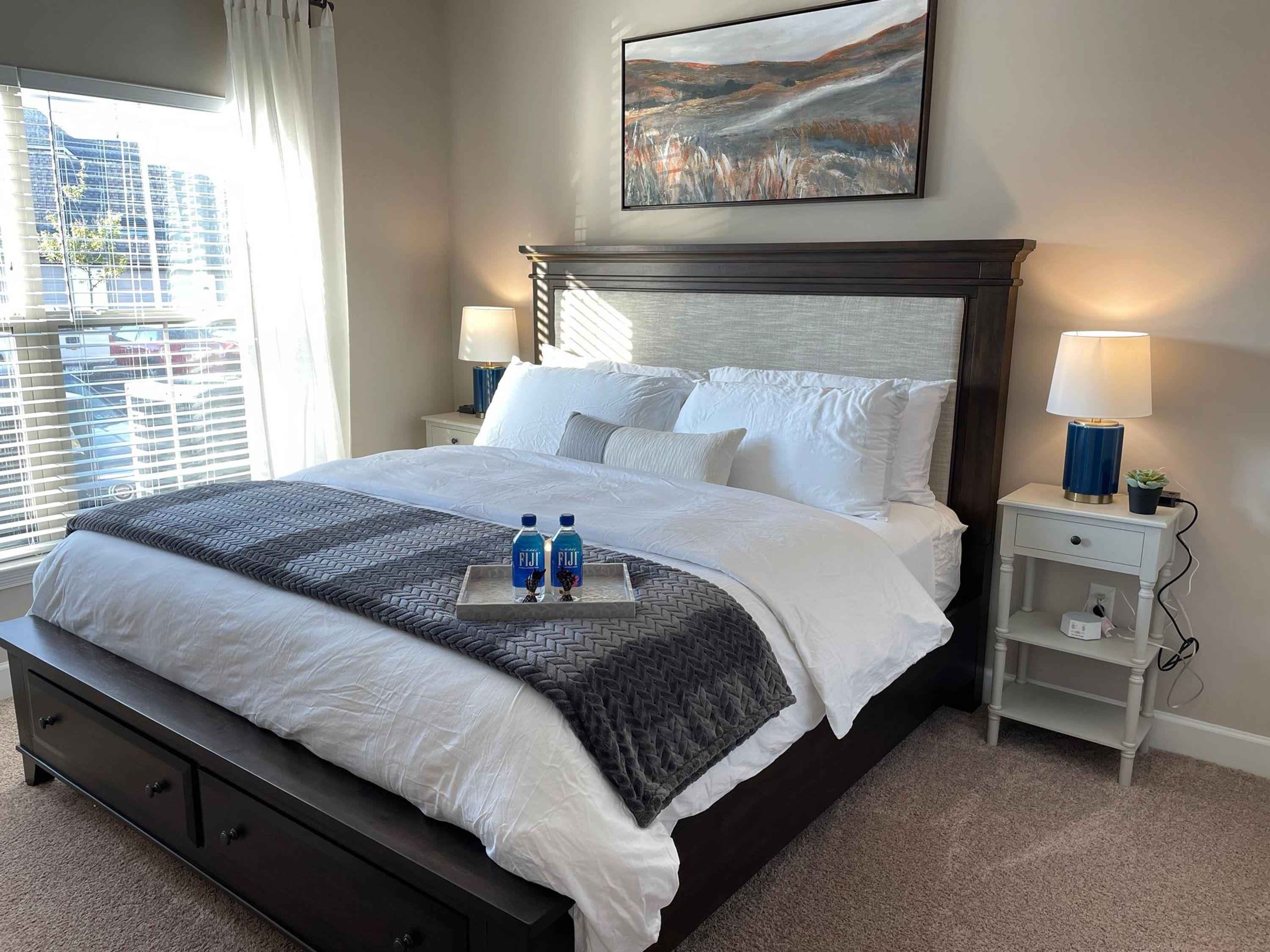 The Cozy Queen's Flat | 1st Floor | Pet-friendly - Columbus, OH