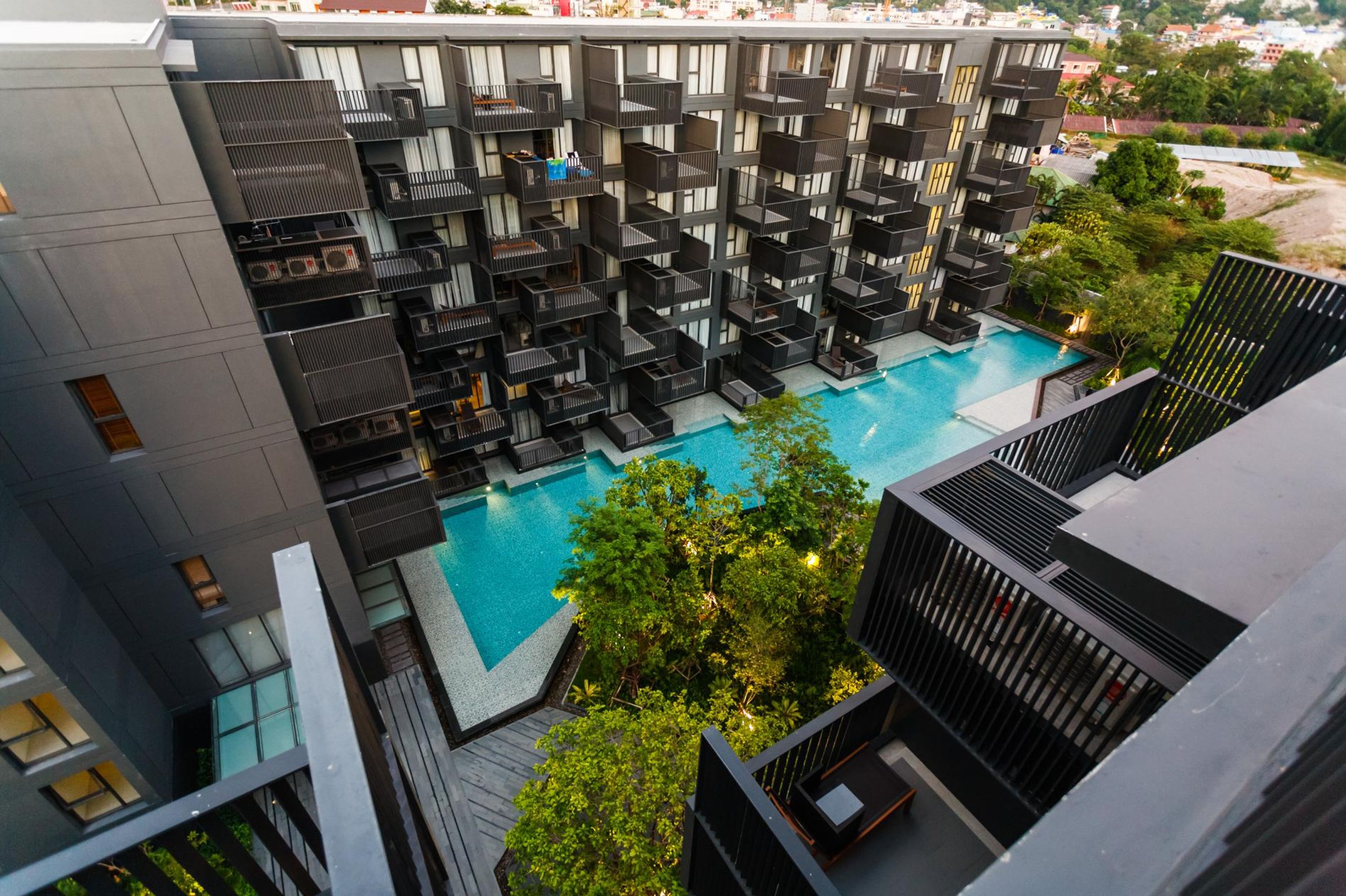 D236 - Spacious Studio At The Deck Great Location - Patong Beach
