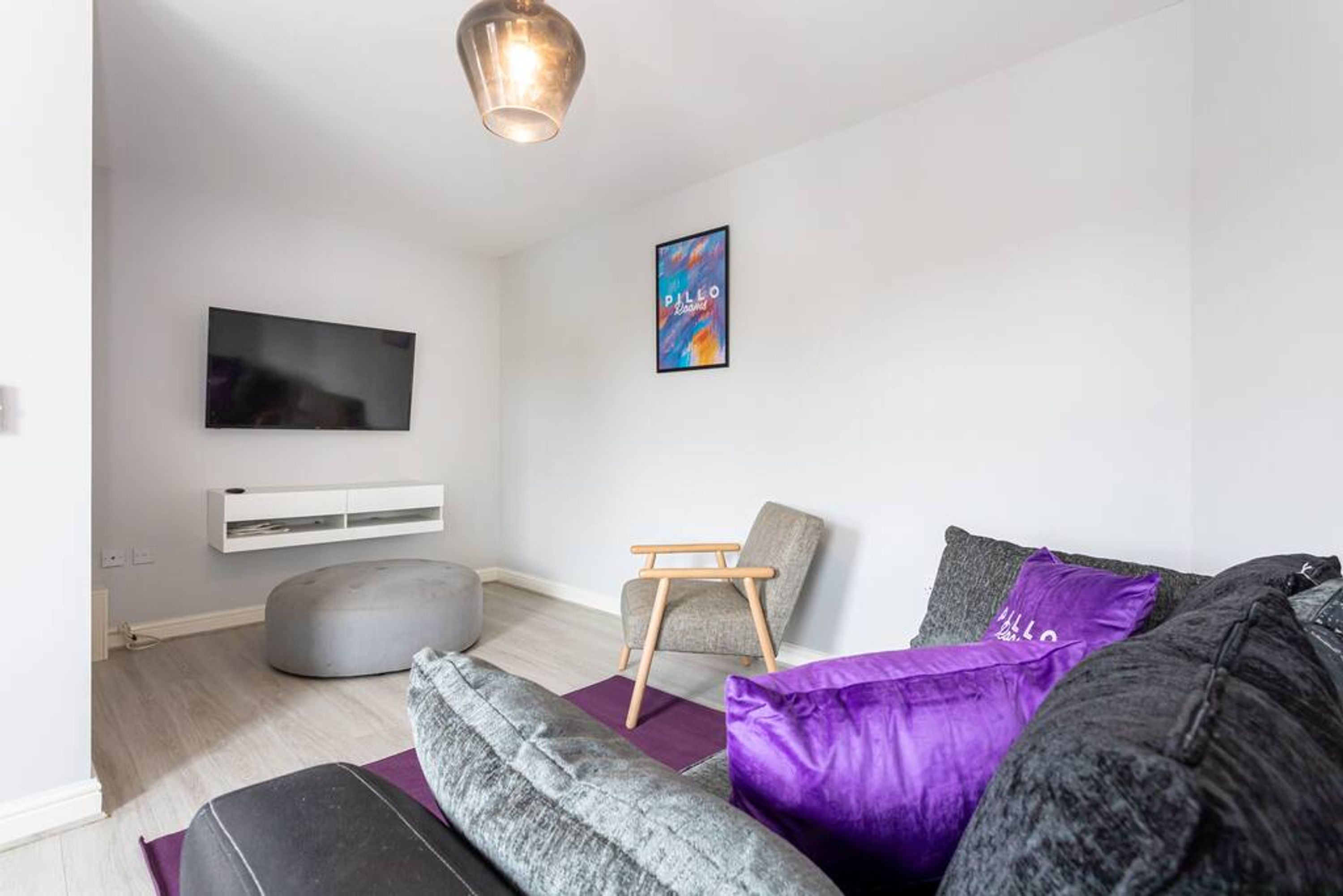 Lovely One-bedroom Serviced Apartment In Eccles - Manchester Airport (MAN)