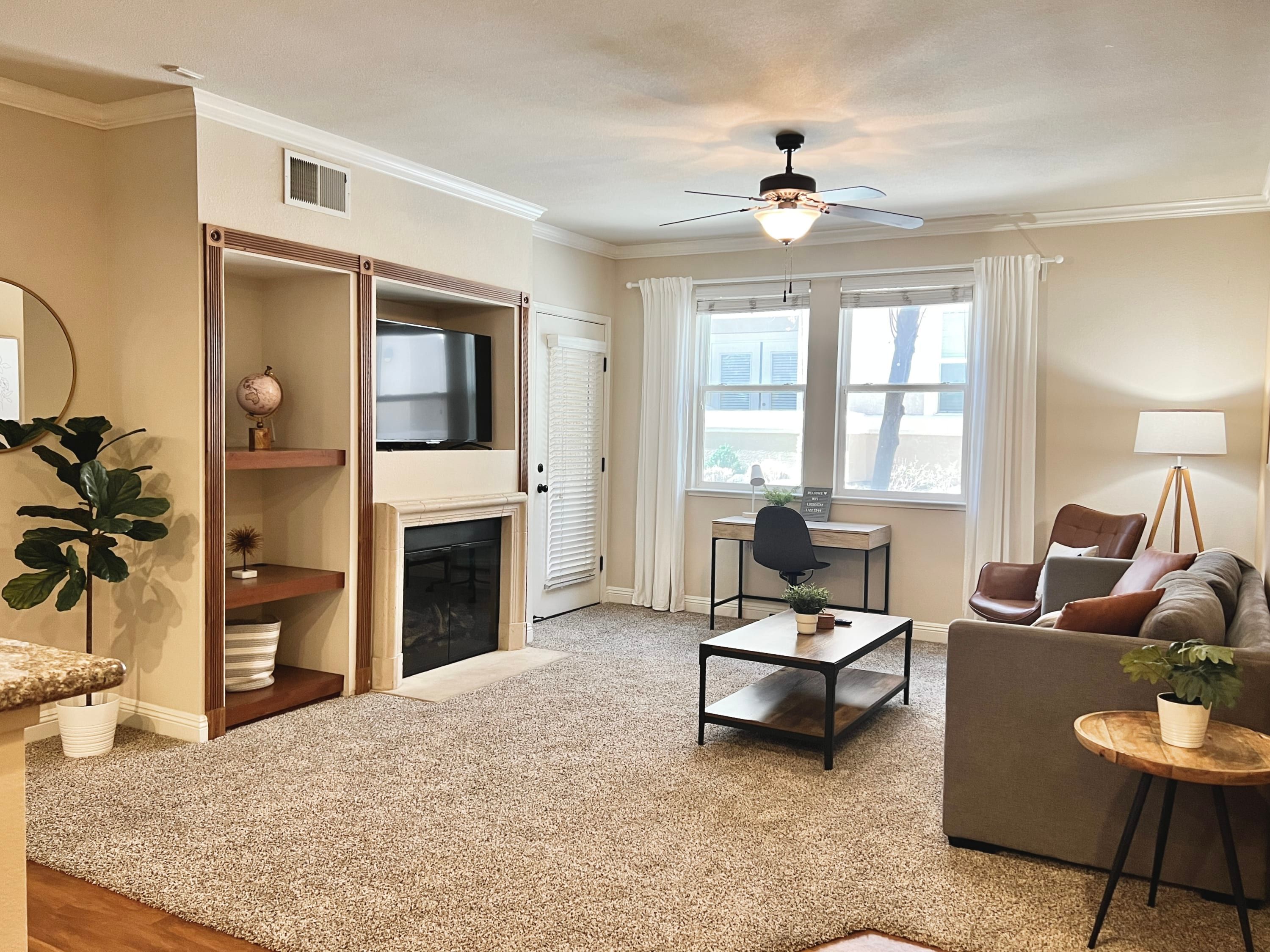 Relaxing 2-br Apt With Pool, Hot Tub & Gym - Reno, NV