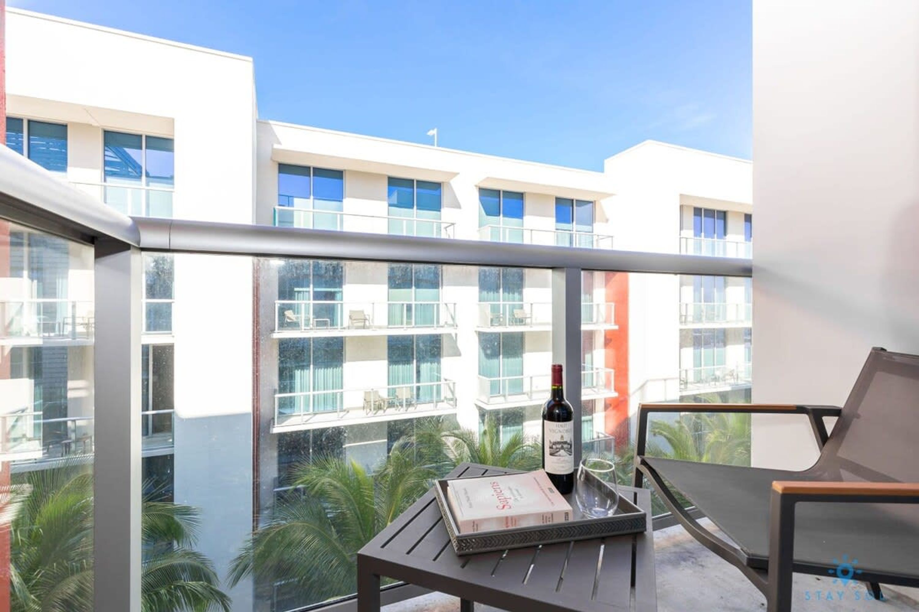 Rooftop Pool  Hot Tub  Gym  Hollywood Beach - Hollywood, FL
