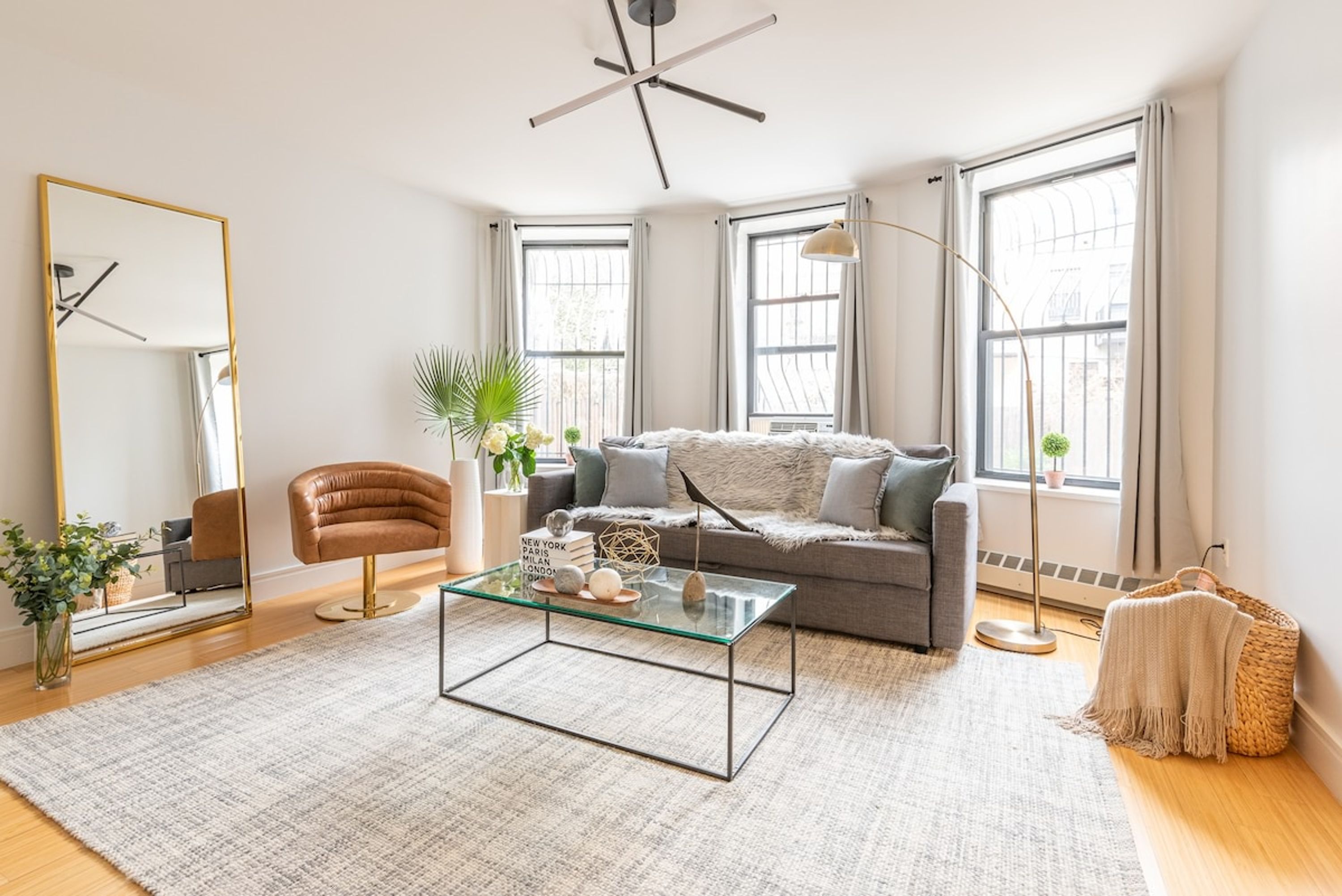 Cypress Court I By Rove Travel   2br Harlem Apt - Edgewater
