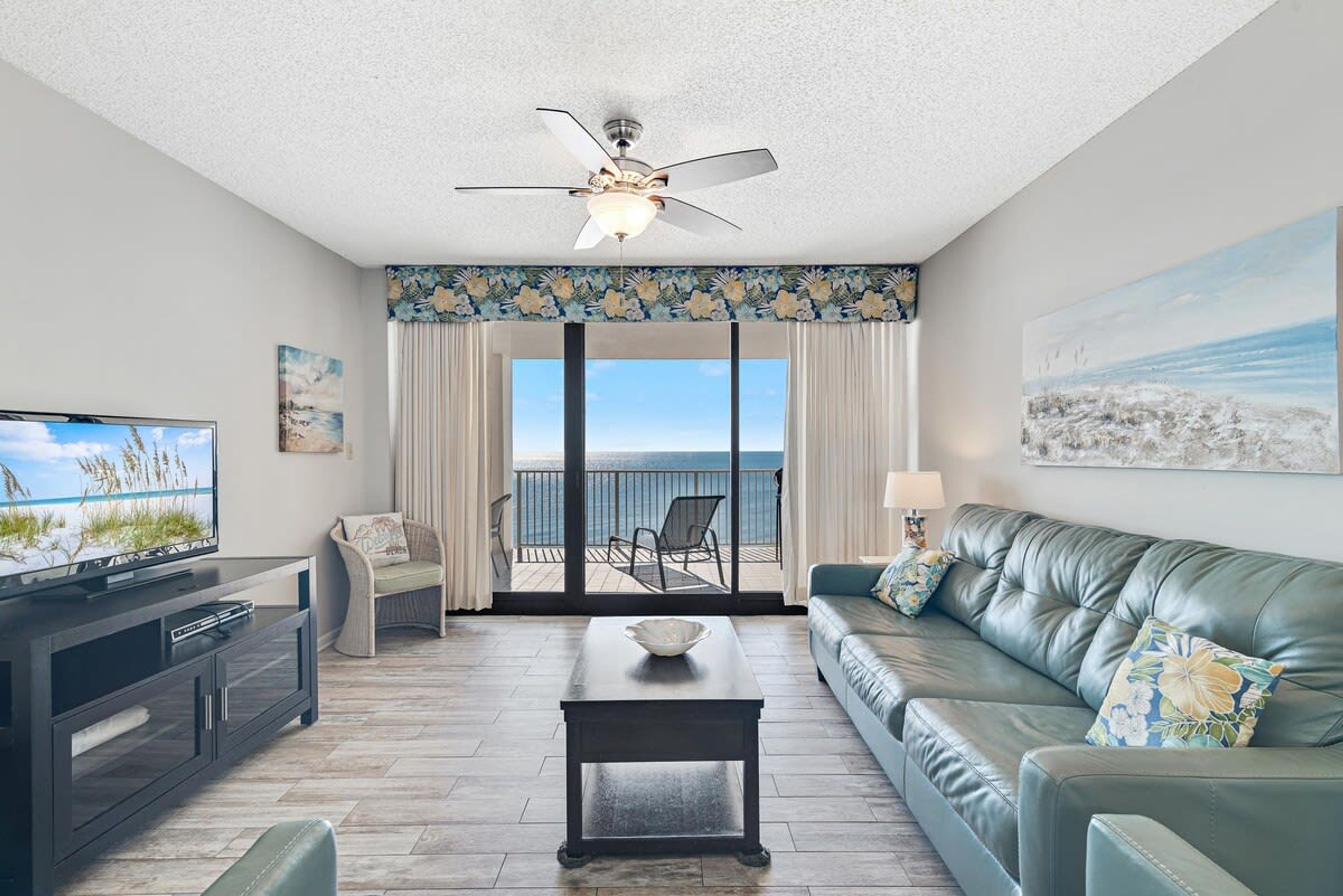 Windward Pointe 804- Sleeps 10, Beachfront, Resort Amenities - Floride