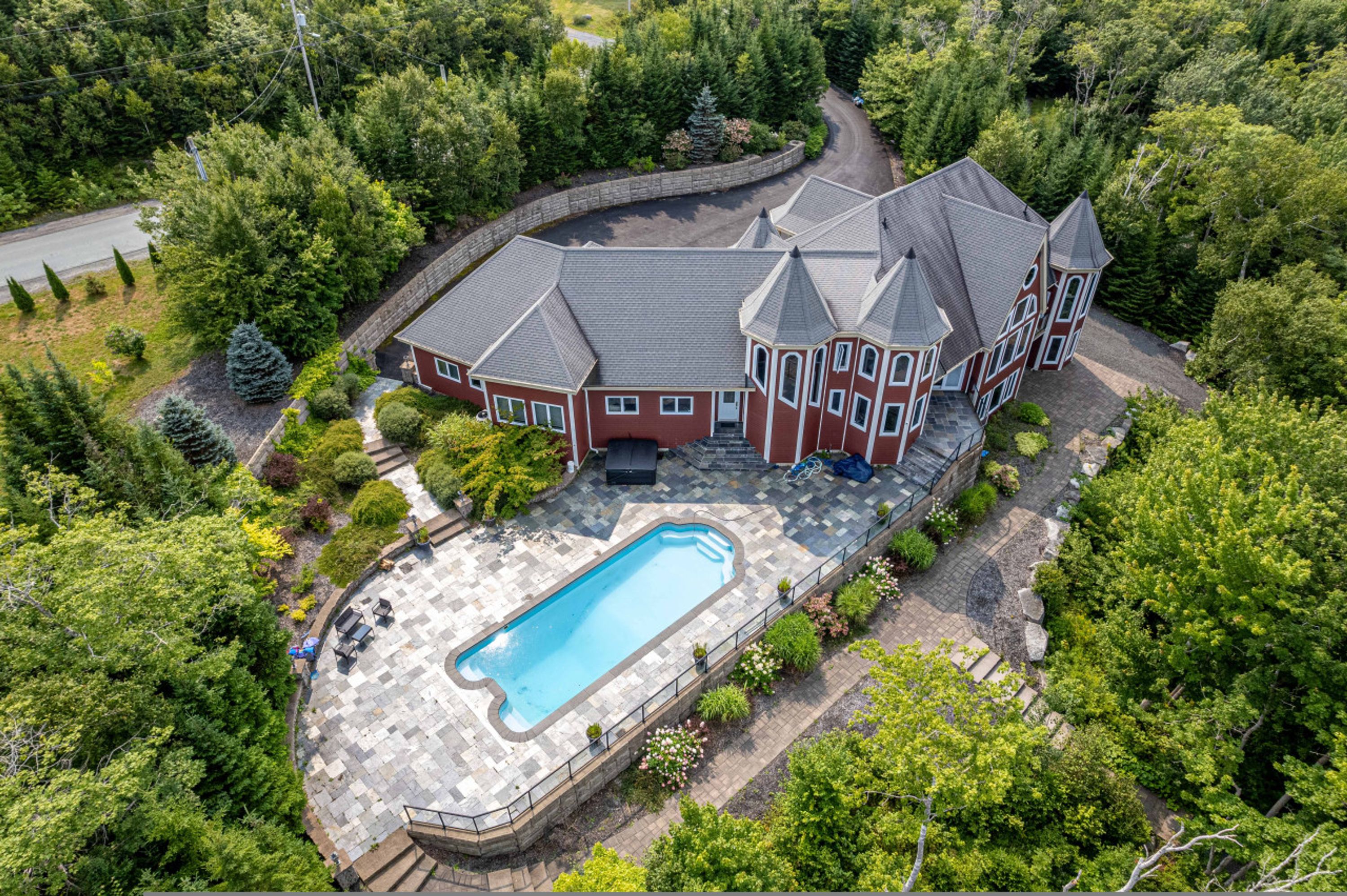 Tranquil Chateau On Moody Lake - Nova Scotia