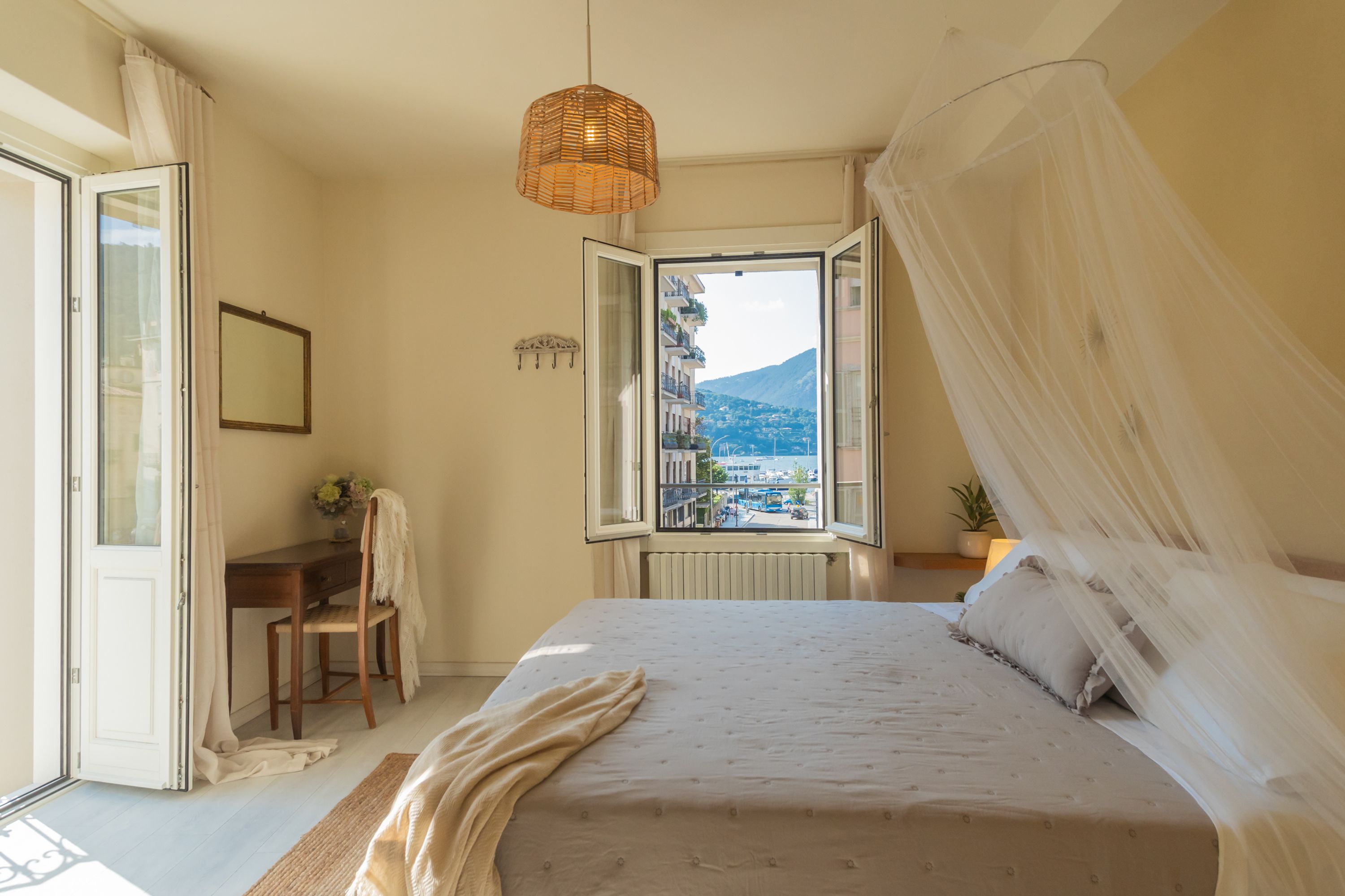 Linda Apartments In Como - Como