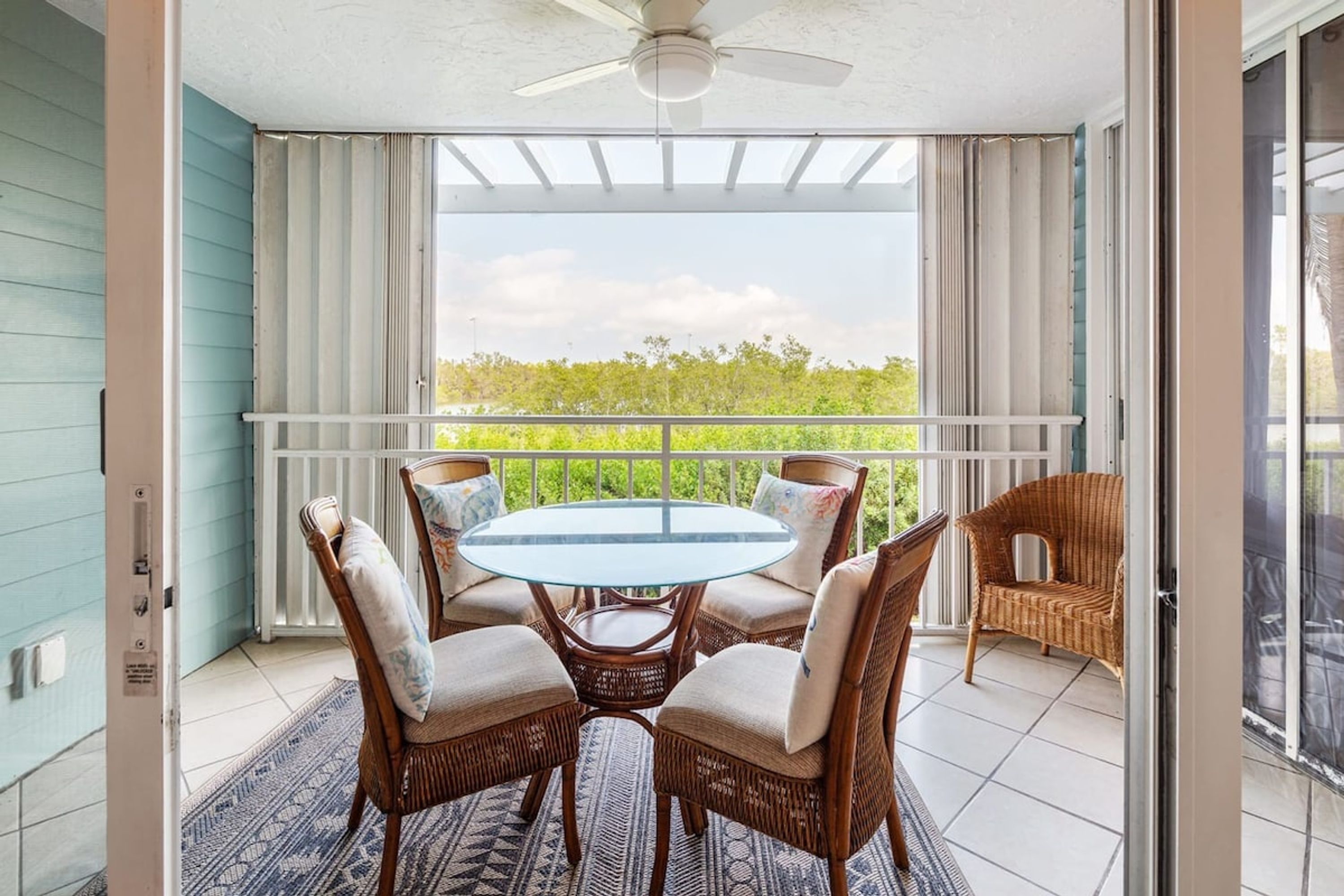 Island Time   Gorgeous Condo  Steps To The Beach - Key West, FL
