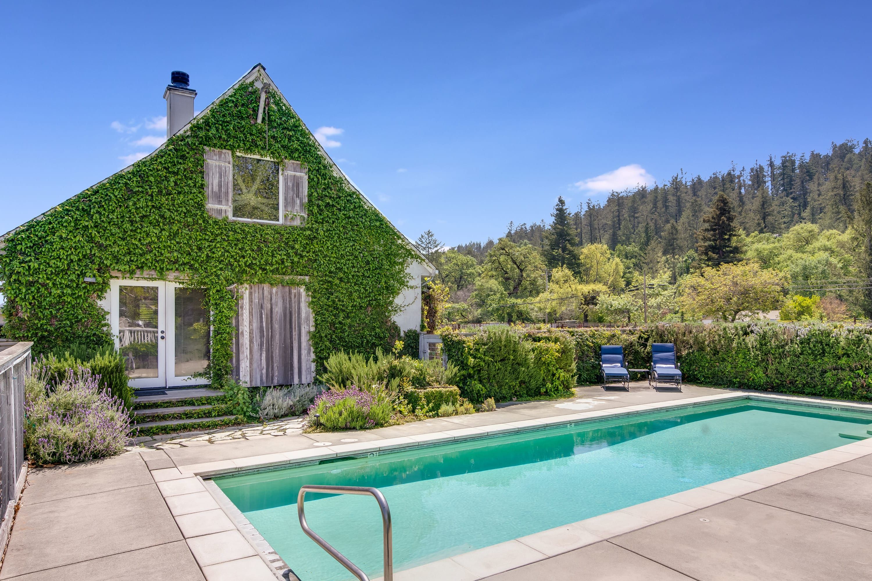 Villa In French Chateau Estate In Napa Valley - Napa Valley