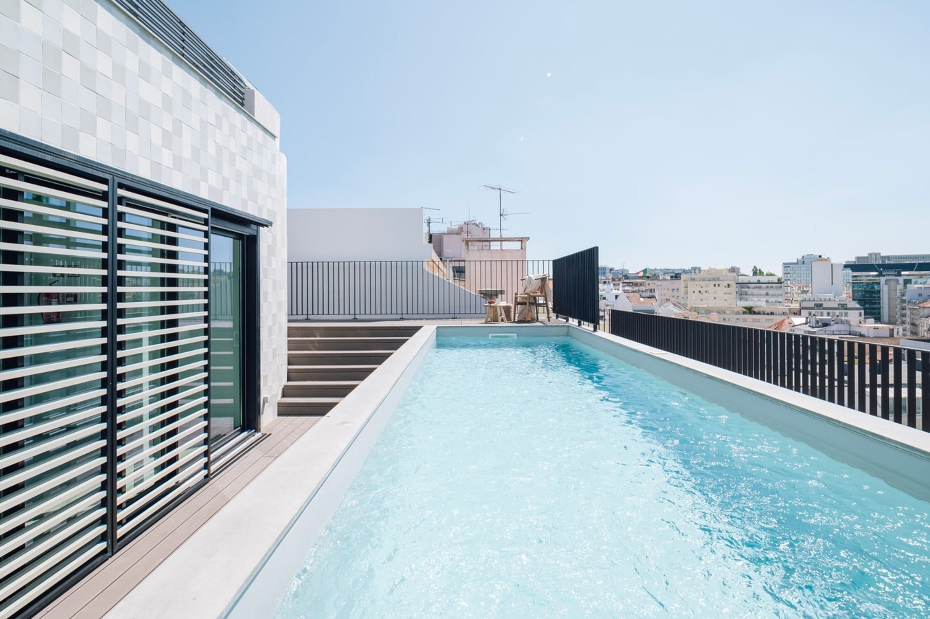 Armona - 2 Bedrooms And Pool In Avenidas Novas - Lisbon