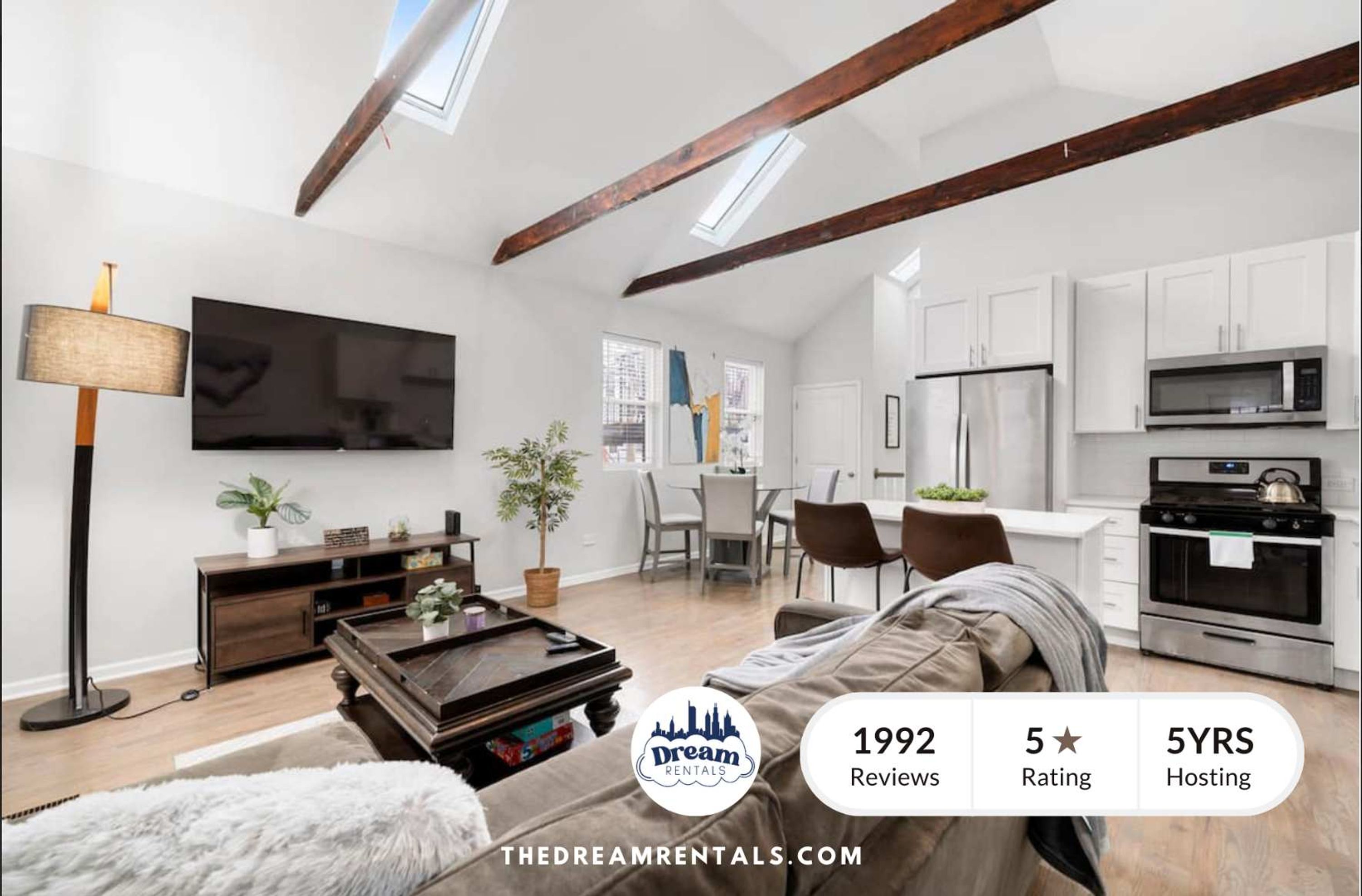 Chicago Treasure 4 Bed Getaway - Chicago, IL