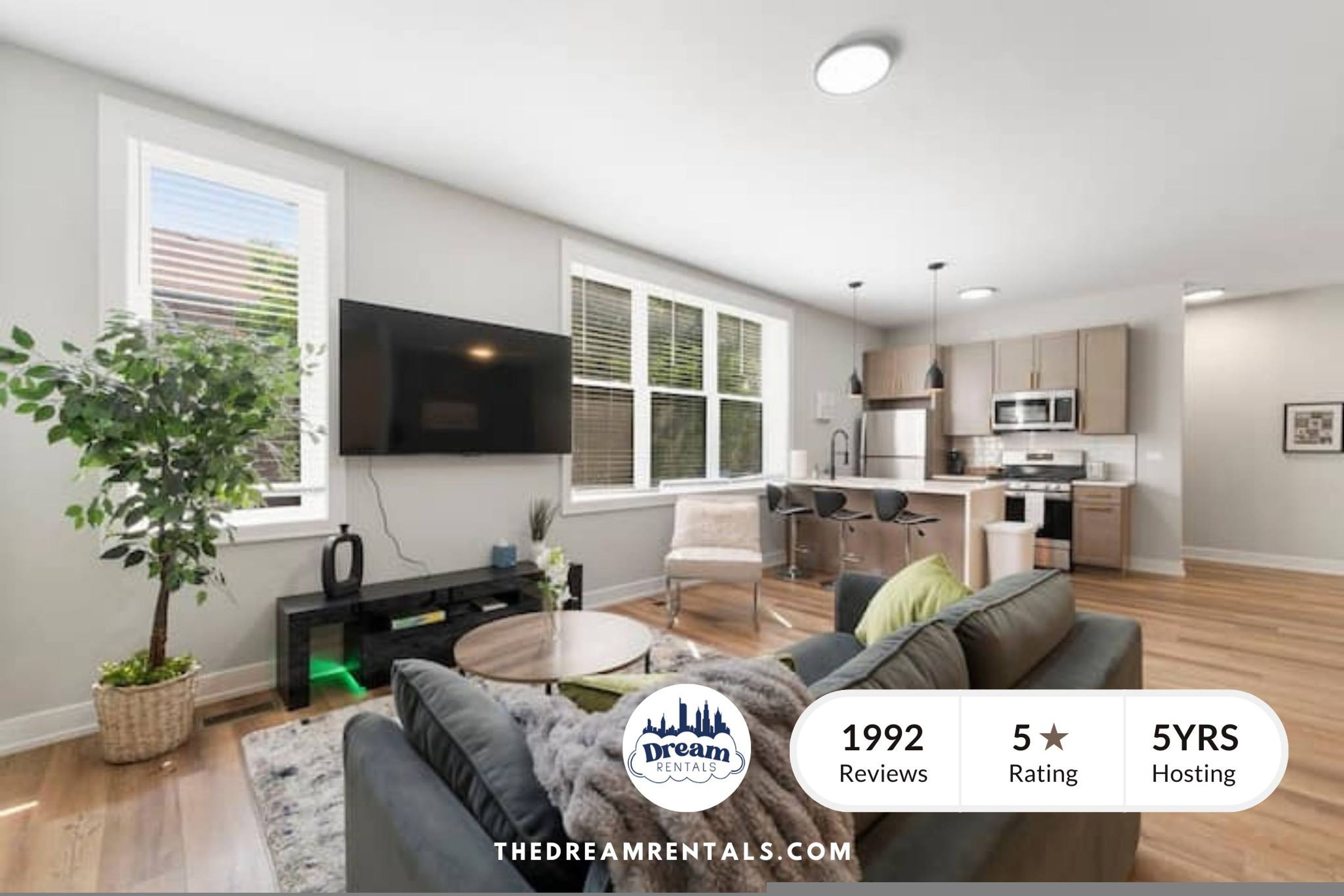 2 Bed 3 Bath Chicago Condo - Chicago, IL