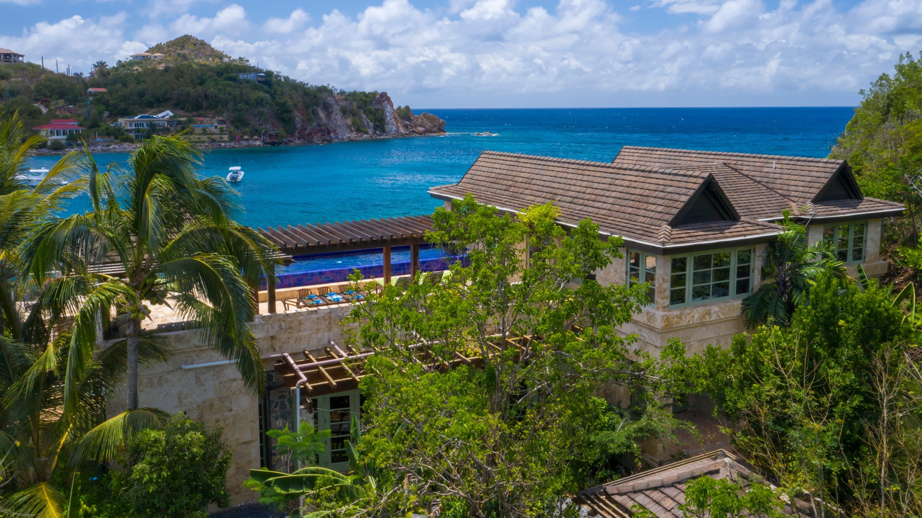 Oceanfront Villa W/ Pool & Stunning Bay Views! - Cruz Bay