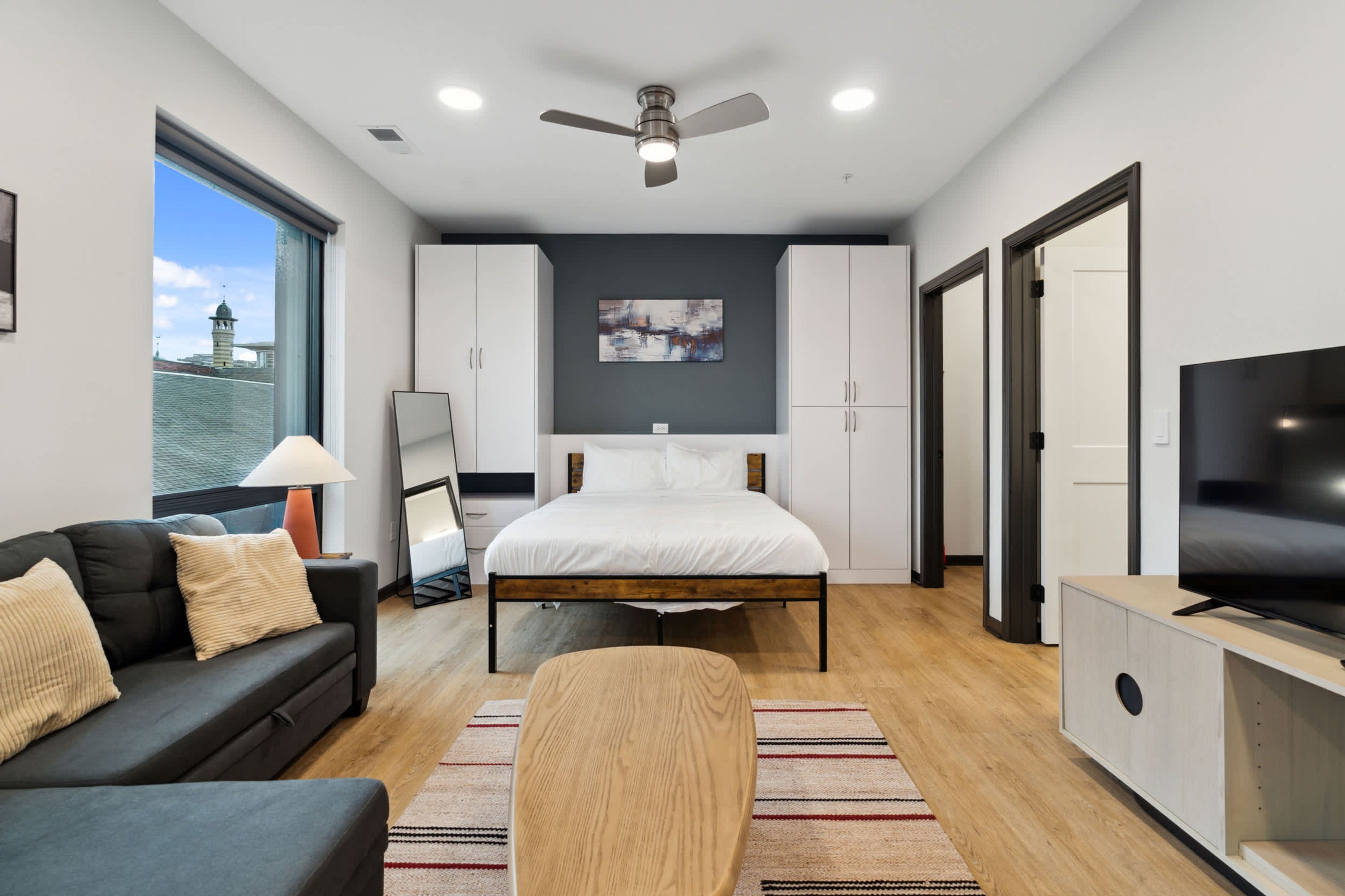 Cozysuites Mass W  Parking  Lounge   Roof Deck  40 - Indianapolis