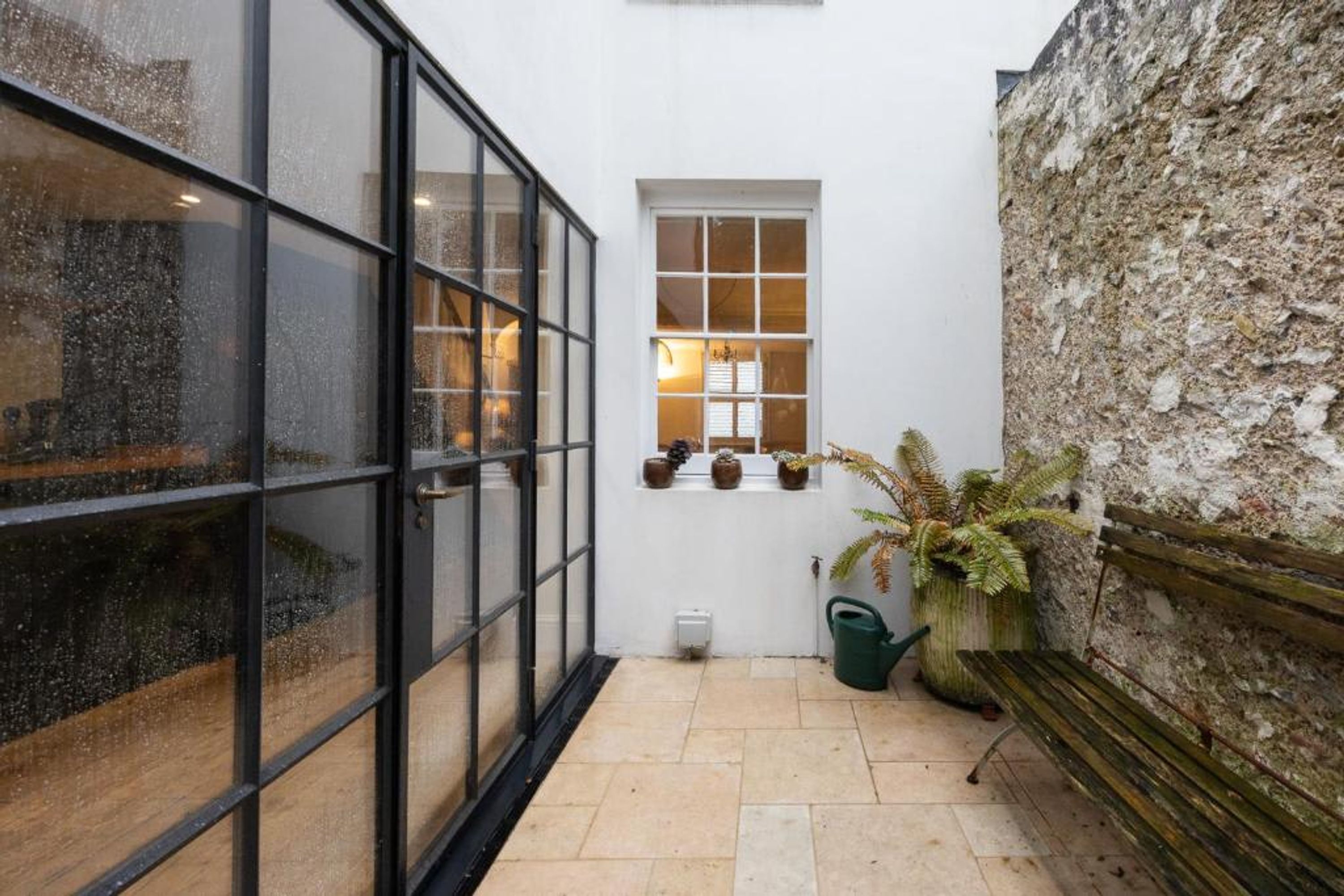 Host   Stay   The September Cottage - Brighton