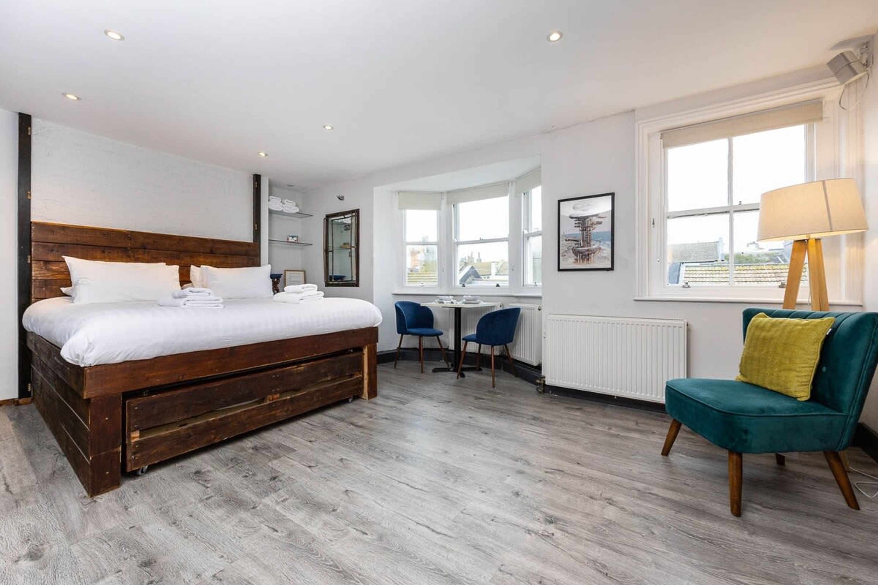 Host   Stay   Grafton Copper - West Sussex