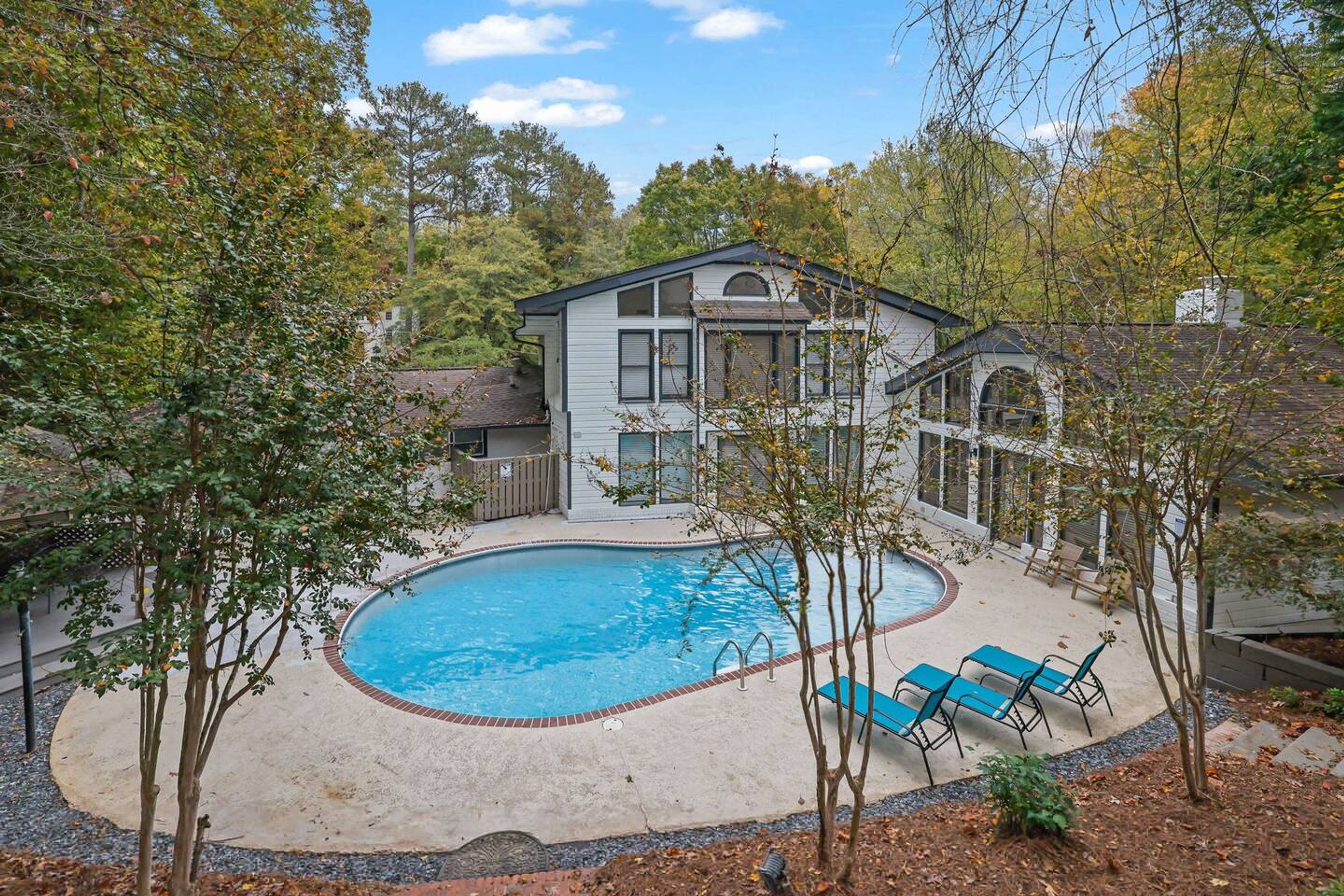 Luxury 7br Buckhead Oasis W/pool,gameroom&firepit - Atlanta, GA